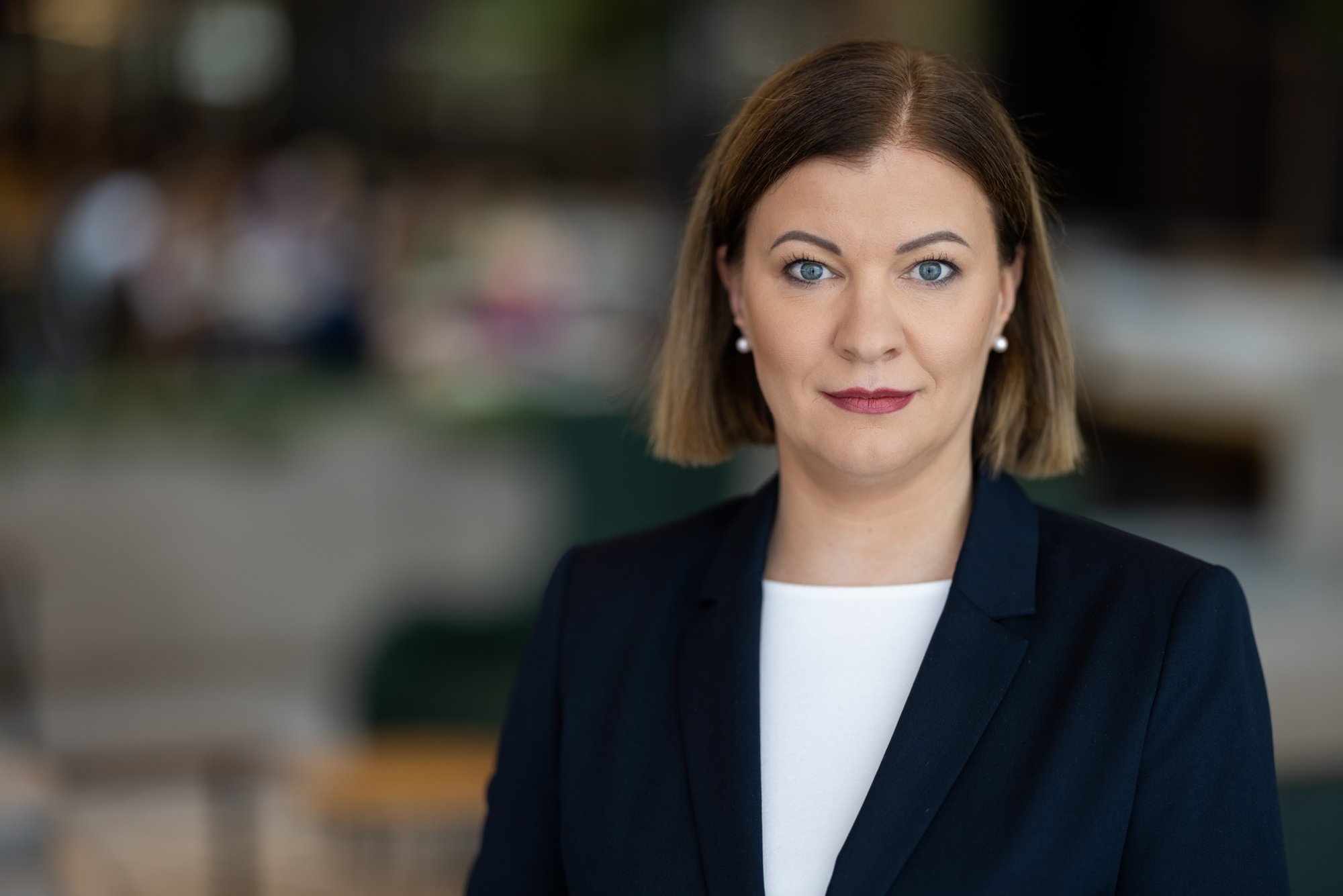 Sukčiai vasarą neatostogauja: kaip jie bandys vilioti pinigus? - Delfi