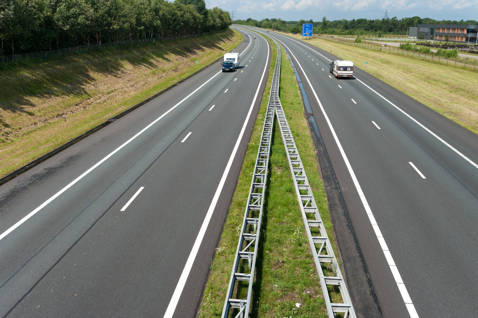 Maksimalus leistinas greitis Europos keliuose - Delfi auto