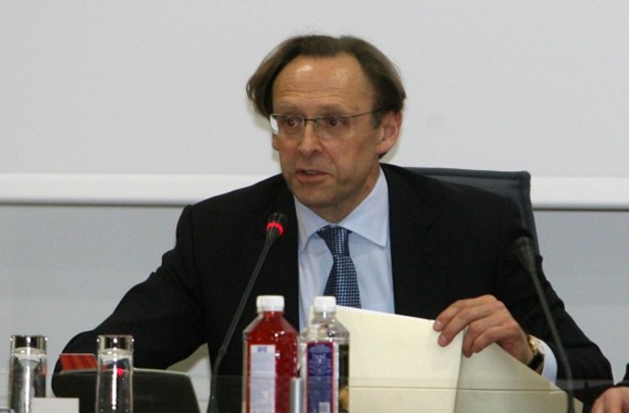 V.Navickas atleistas iš mero pareigų, miestui vadovaus R.Alekna - Delfi