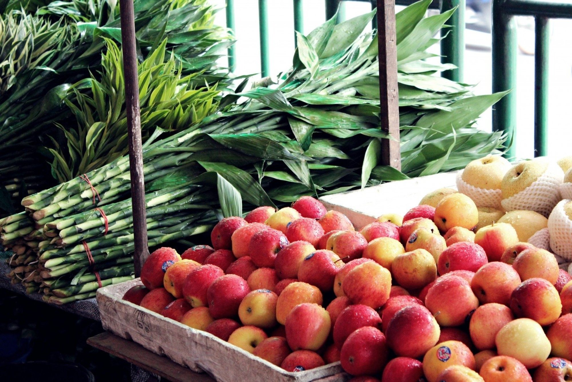 Bankokas ketina uždrausti gatvėse prekiauti maistu - Delfi