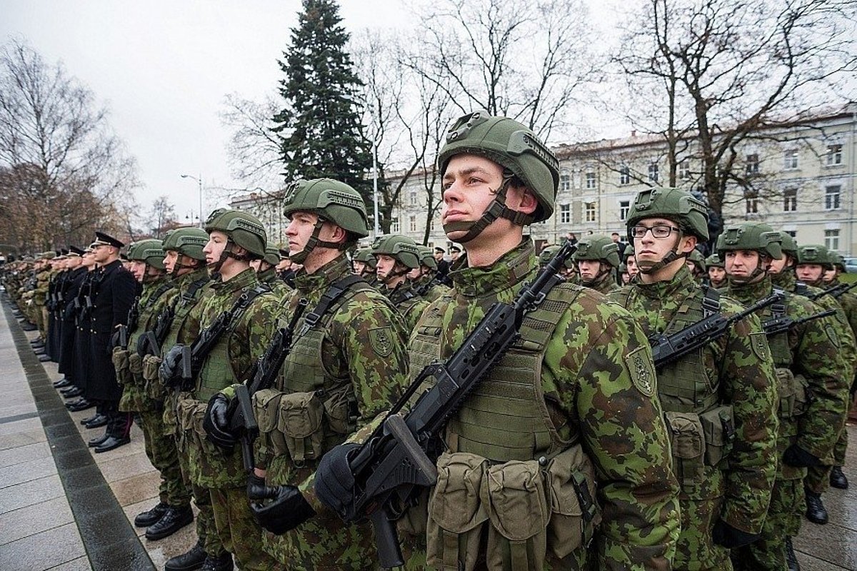 Ragina partijas sutarti dėl gynybos išlaidų didinimo iki 2,5 BVP - Delfi Ragina partijas sutarti dėl gynybos išlaidų didinimo iki 2,5 BVP - Delfi