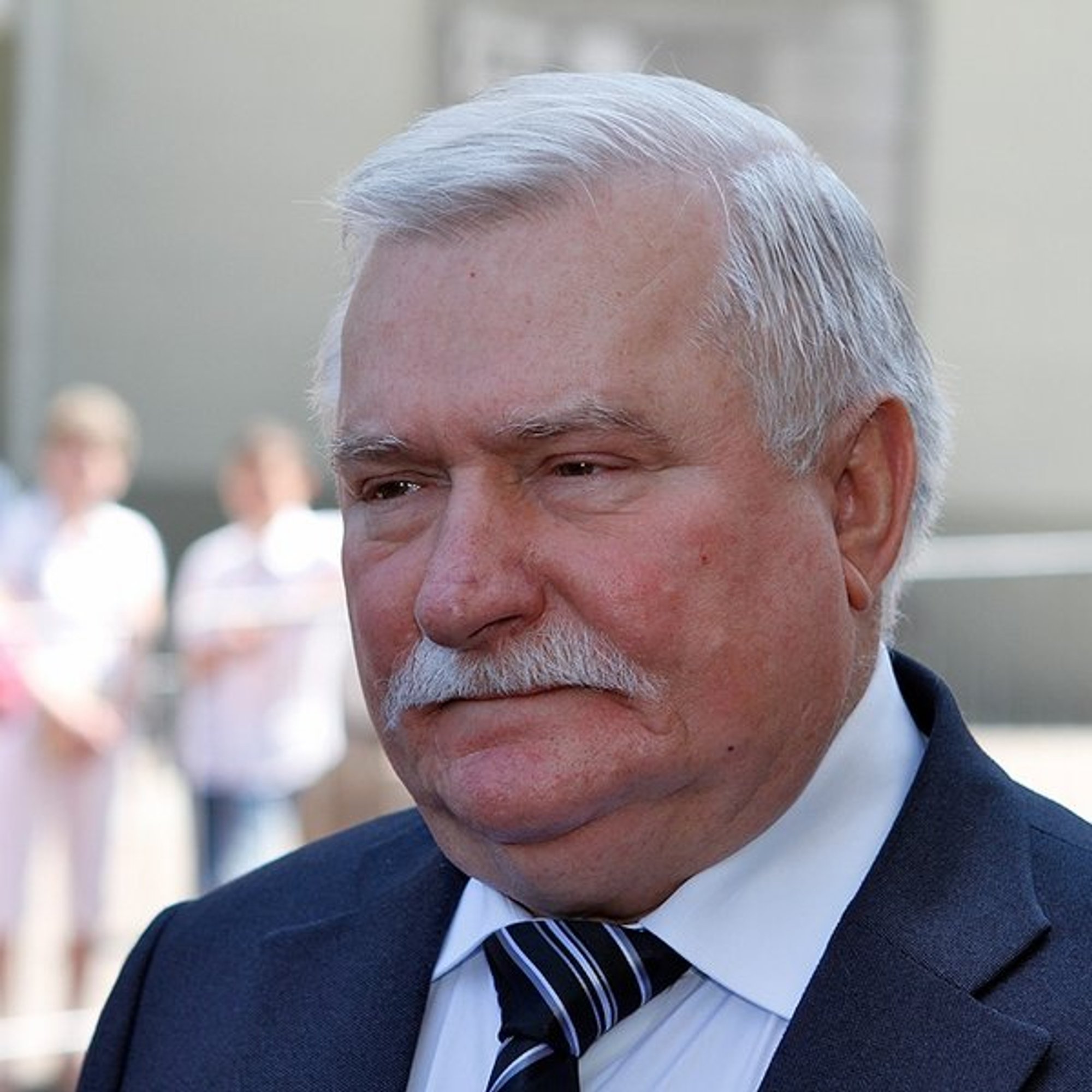 L.Walesa: Rusija „kaip reta gerai“ atliko katastrofos tyrimą - Delfi