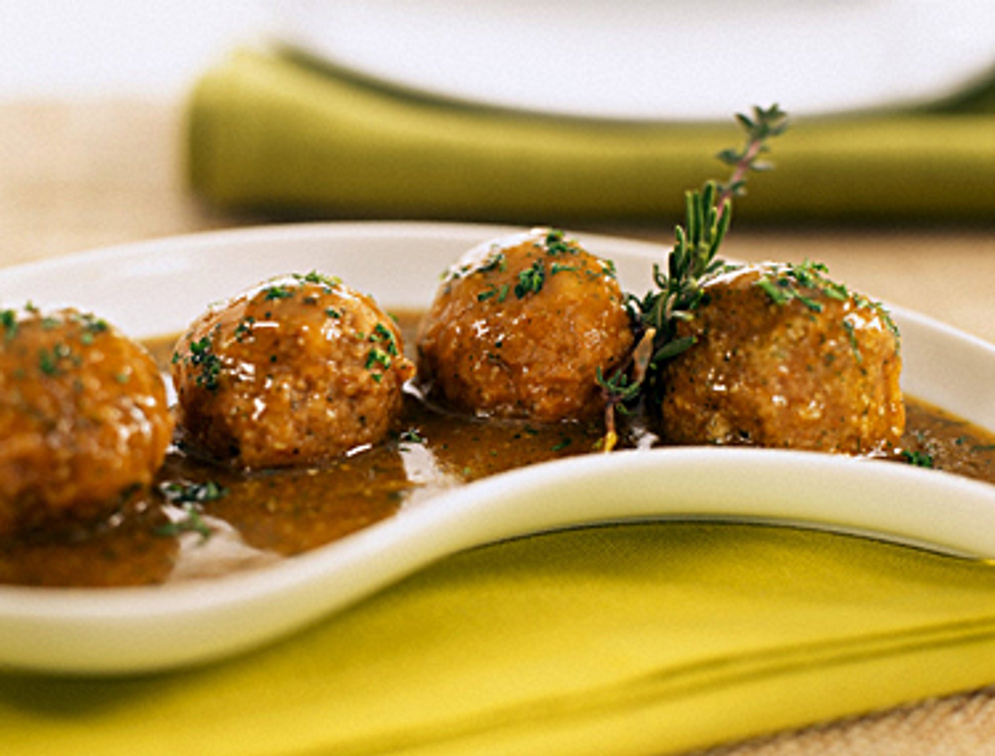 Švelnūs žuvies kukuliai su makaronais - Delfi gyvenimas