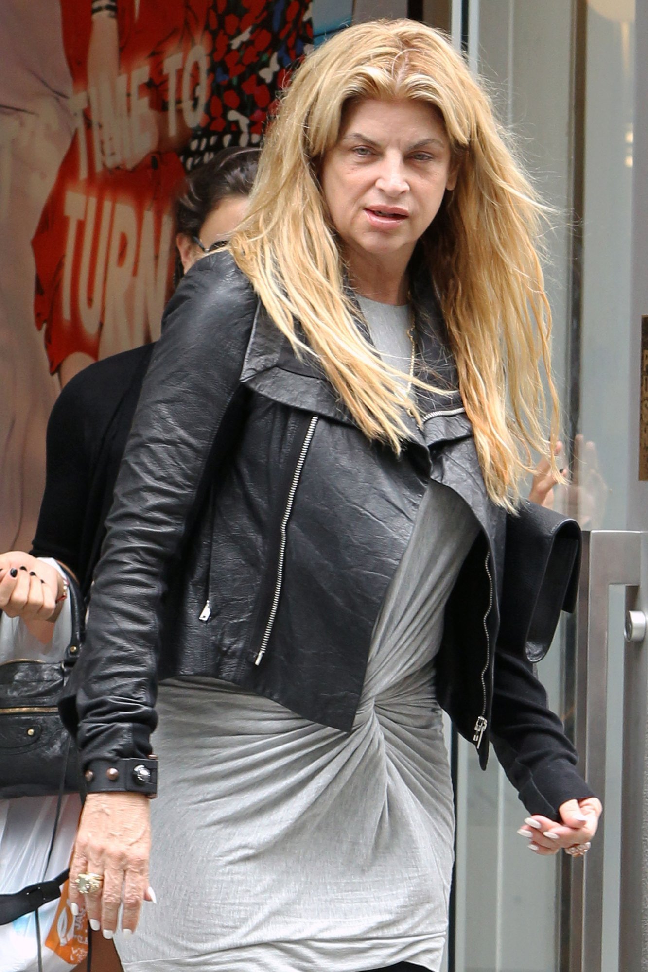 60-ies K. Alley makiažui tarė „ne“ (FOTO) - Delfi veidai