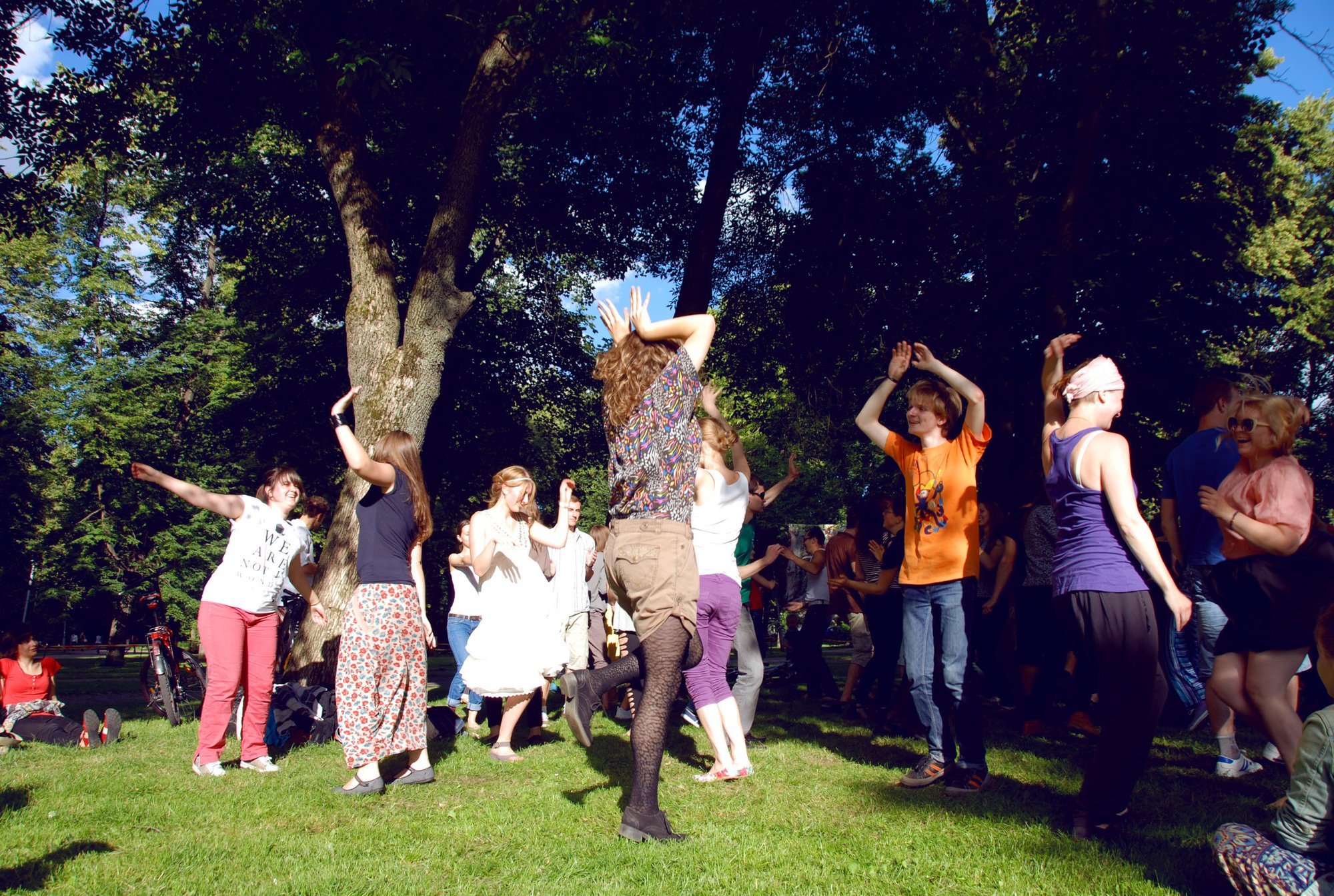 Vilniečiai rinkosi į autentiško šokio dirbtuves, kur mokėsi šokti ...