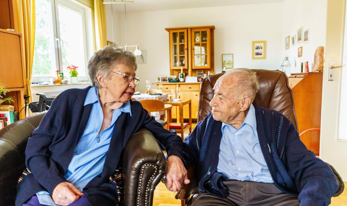 102 ir 98 metų vokiečių pora švenčia 80-ąsias vestuvių metines - Delfi