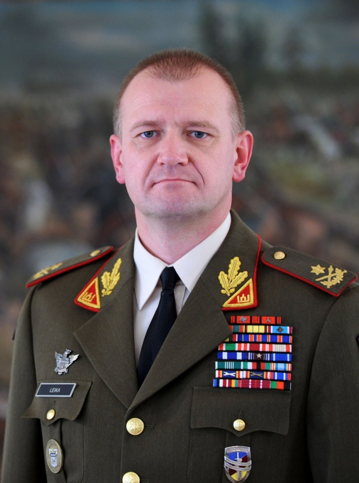 Lietuvos kariuomenės Sausumos pajėgoms vadovaus A.Leika - Delfi