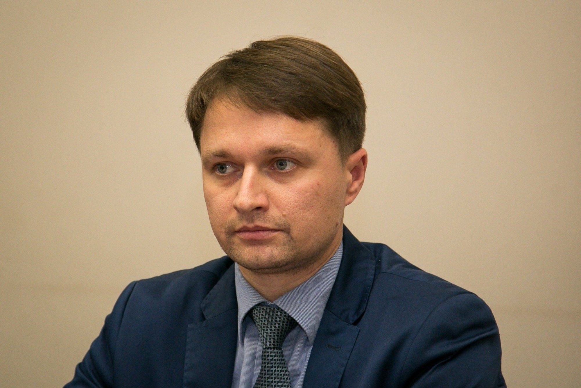 Aplinkos viceministras Krinickas traukiasi iš pareigų - Delfi