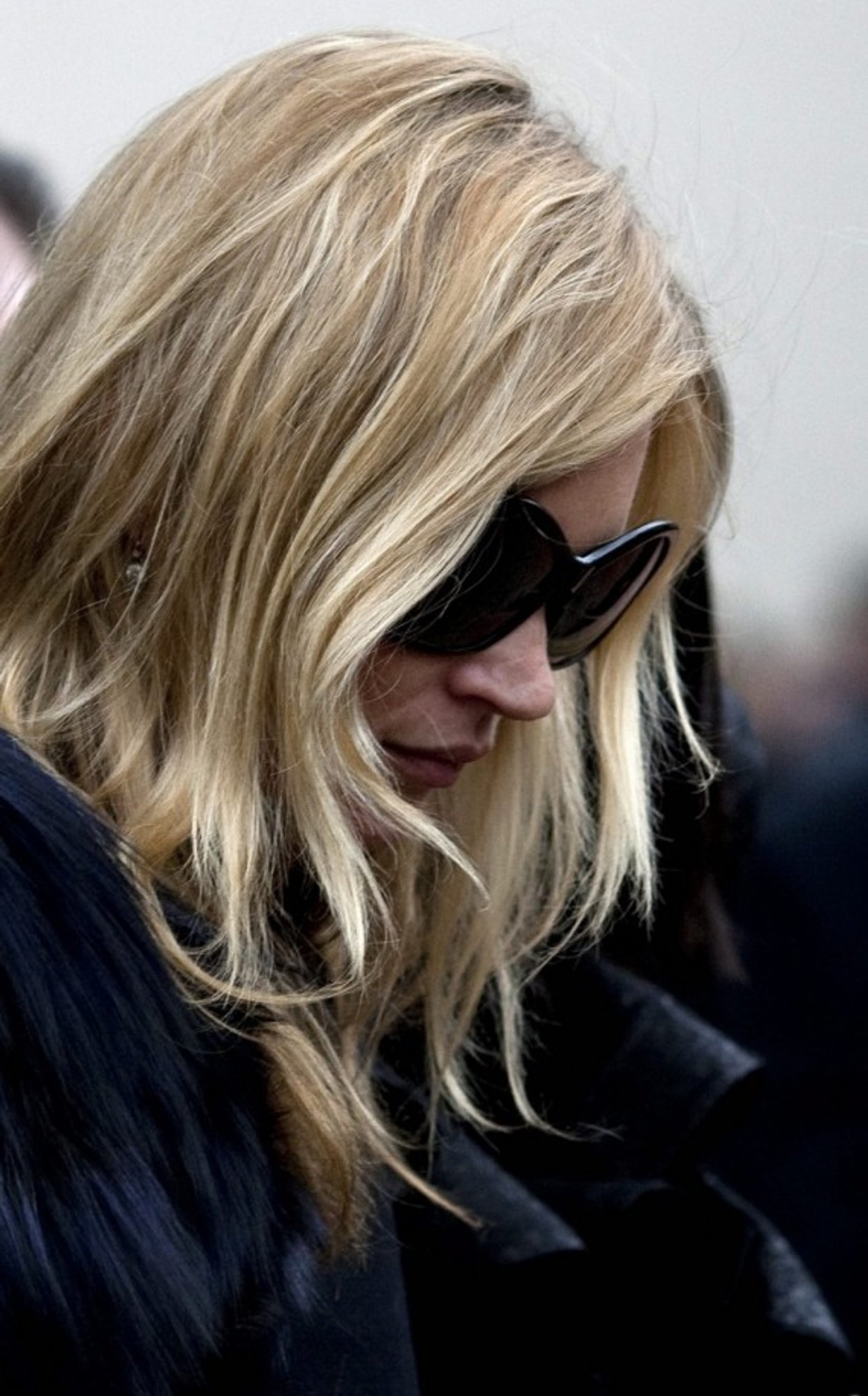 Modelis K.Moss apvogta miegodama - Delfi veidai