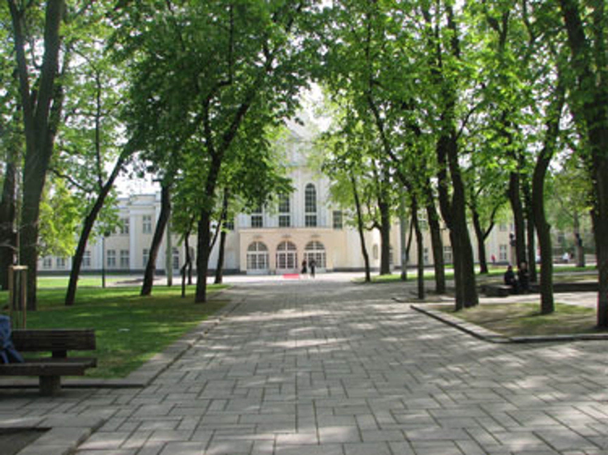 Kauno muzikiniame teatre - operetės „Linksmoji našlė“ premjera - Delfi ...