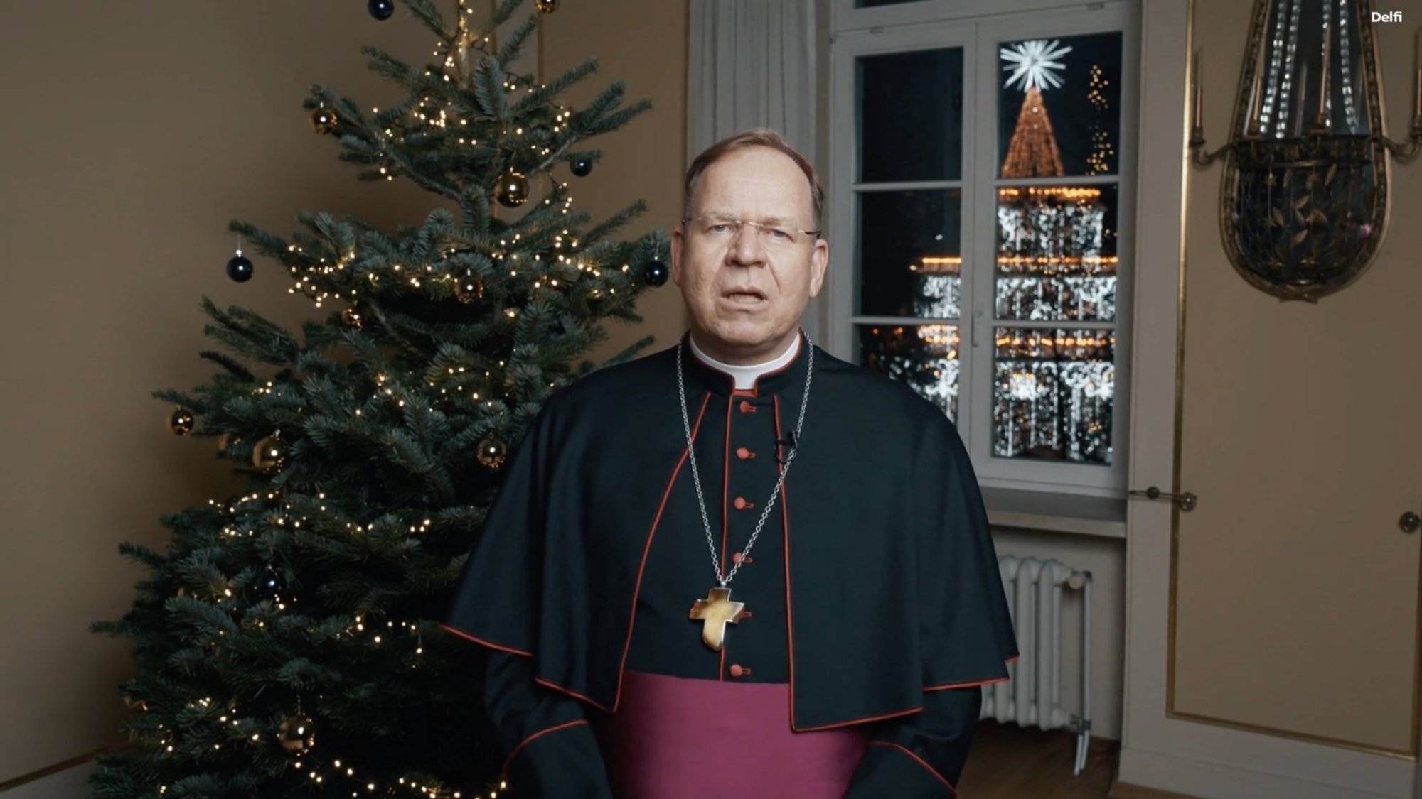 Gintaras Grušas Kalėdų proga linkėjo taikos pasaulyje ir ramybės - Delfi