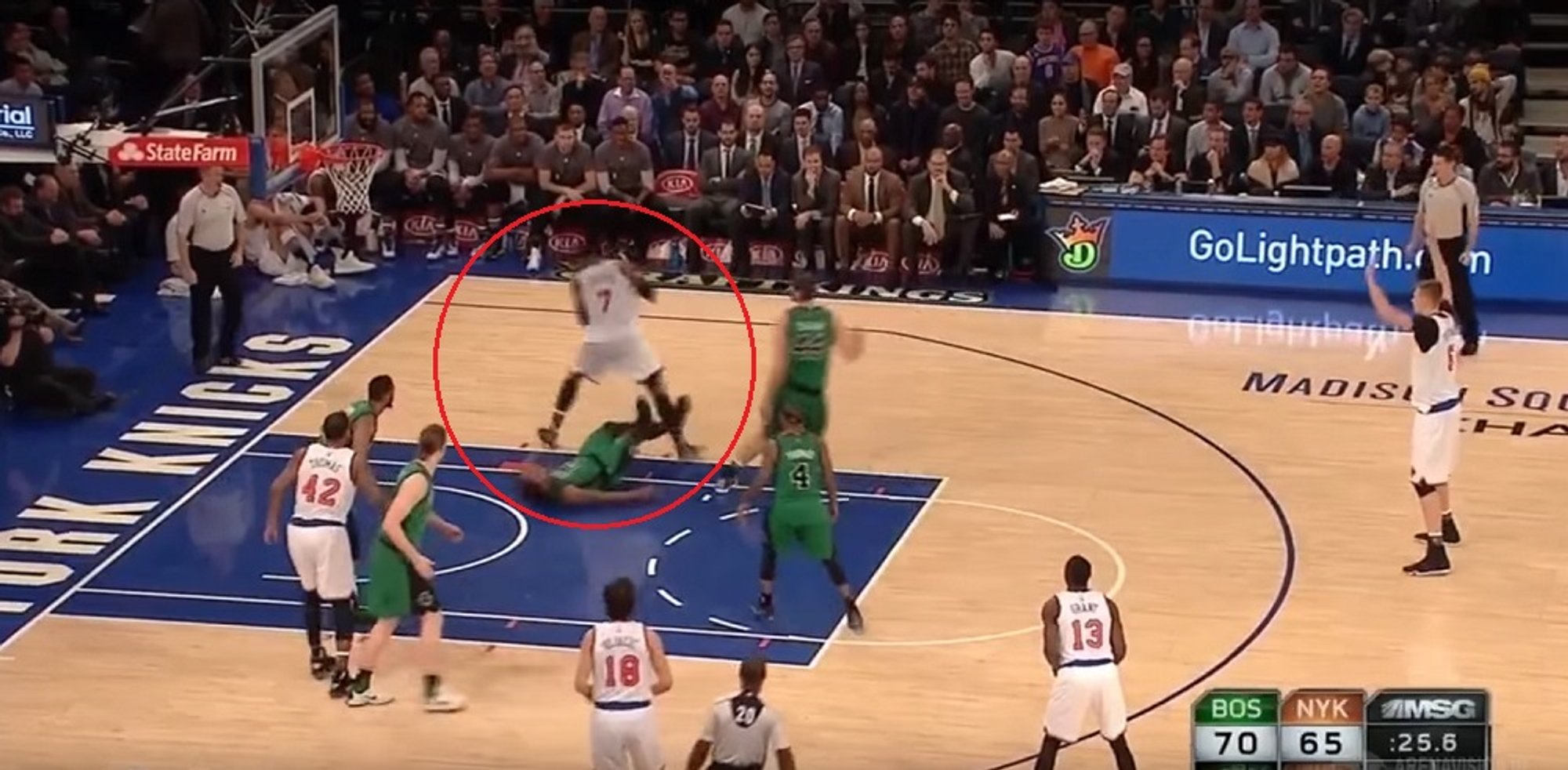 NBA – absurdiška M. Smarto vaidyba - Krepšinis.lt