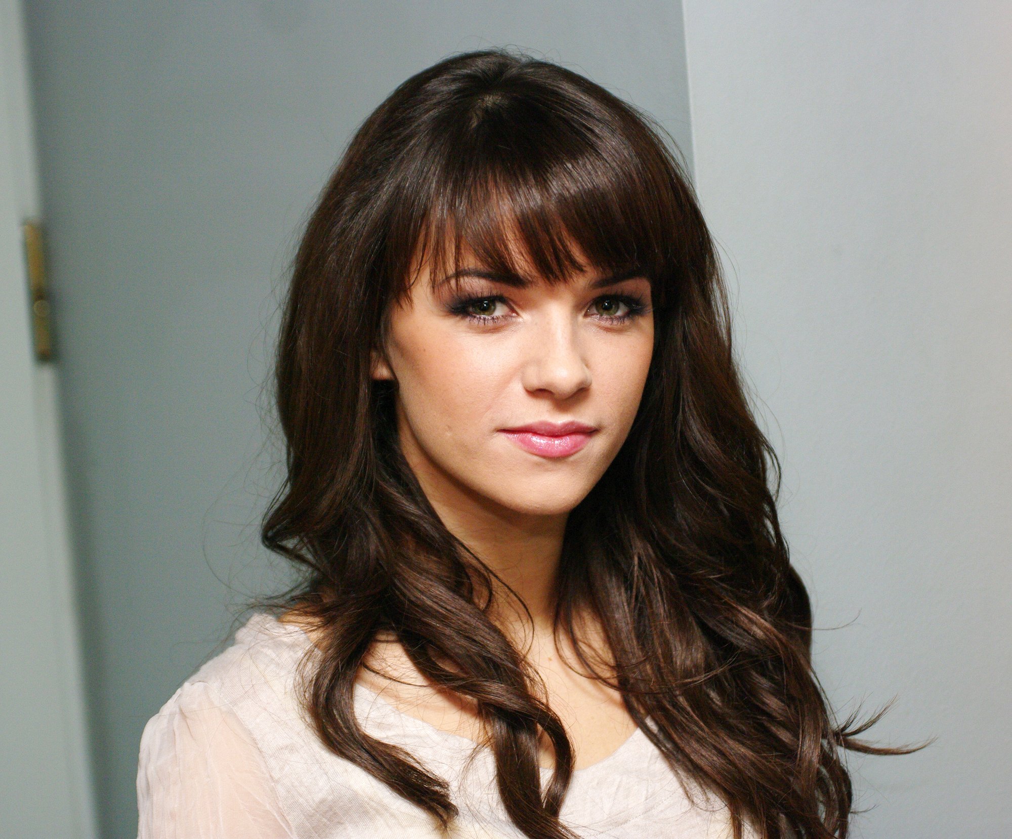 Irūna Puzaraitė pasipuošė kirpčiukais - Delfi veidai