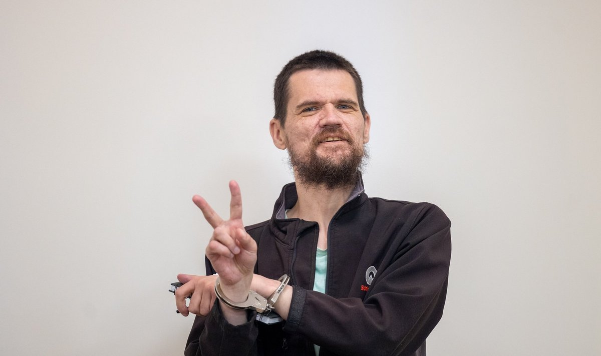 Šnipinėjimu Baltarusijai kaltinamą Danielių prokuratūra prašo įkalinti ...