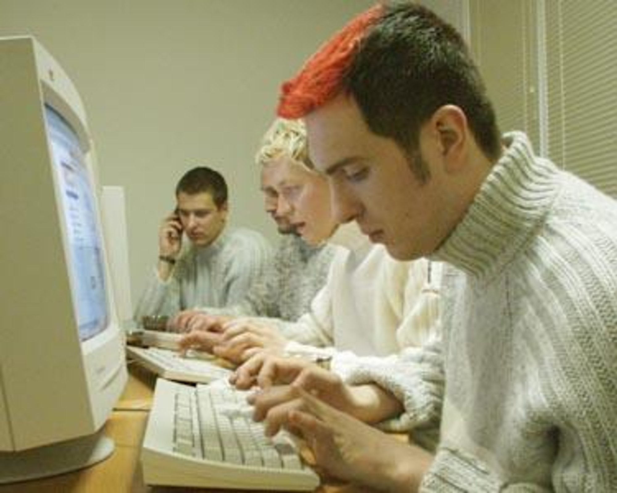 "B'Avarija" savo kūrinį perdainuos angliškai - Delfi veidai