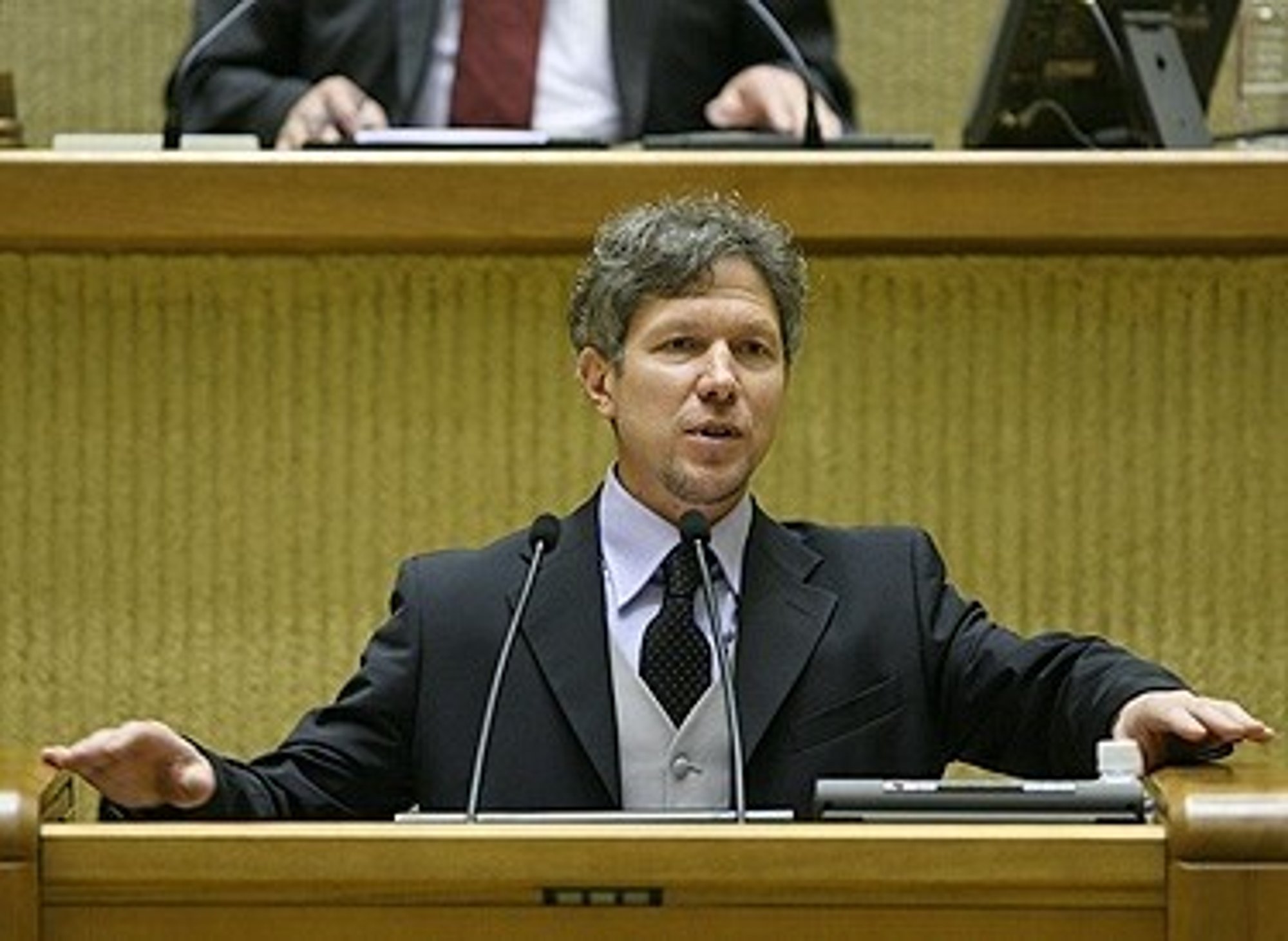 A.Kasparavičius. Žvilgsnis atgal į valstybę - Delfi