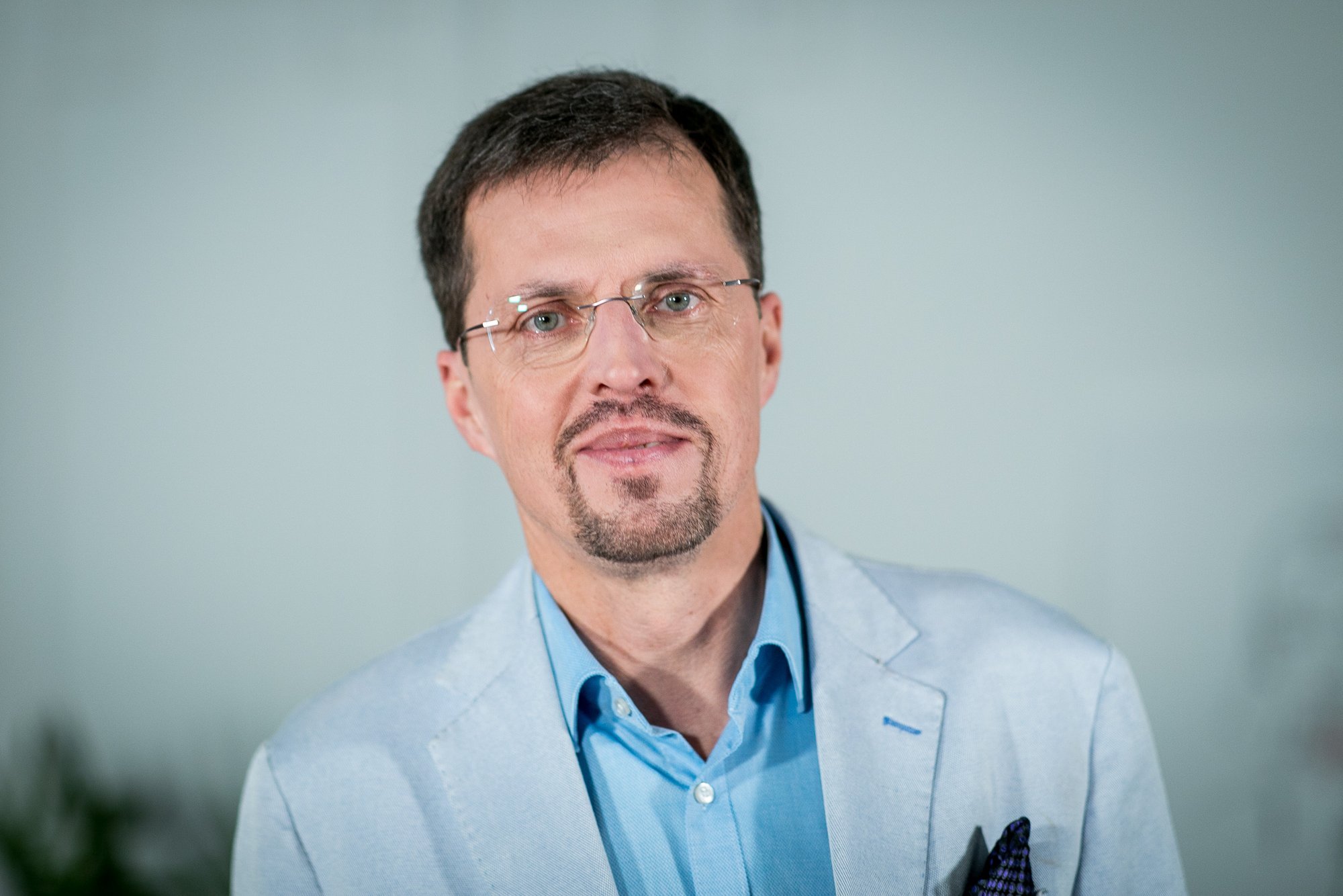 Plastikos chirurgas Vygintas Kaikaris: iš savo kabineto esu išprašęs ne ...