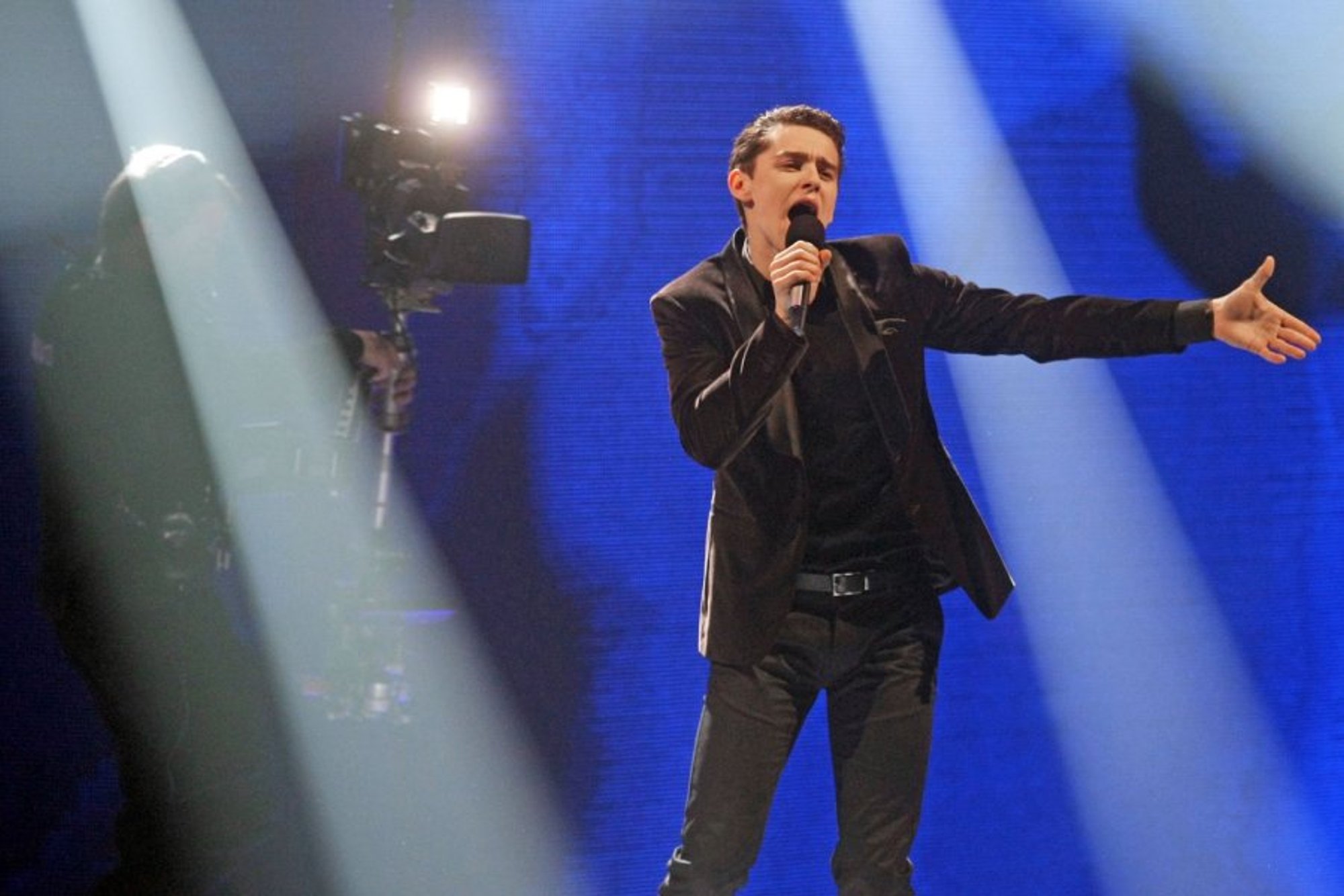 „Kam to reikia?!“ Interviu su dainininku D.Montvydu: kai nesiseka, sau ...