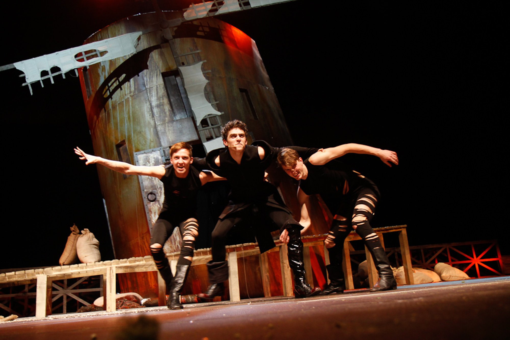 Panevėžyje muzikos žvaigždės naujam gyvenimui prikėlė legendinę „Velnio ...