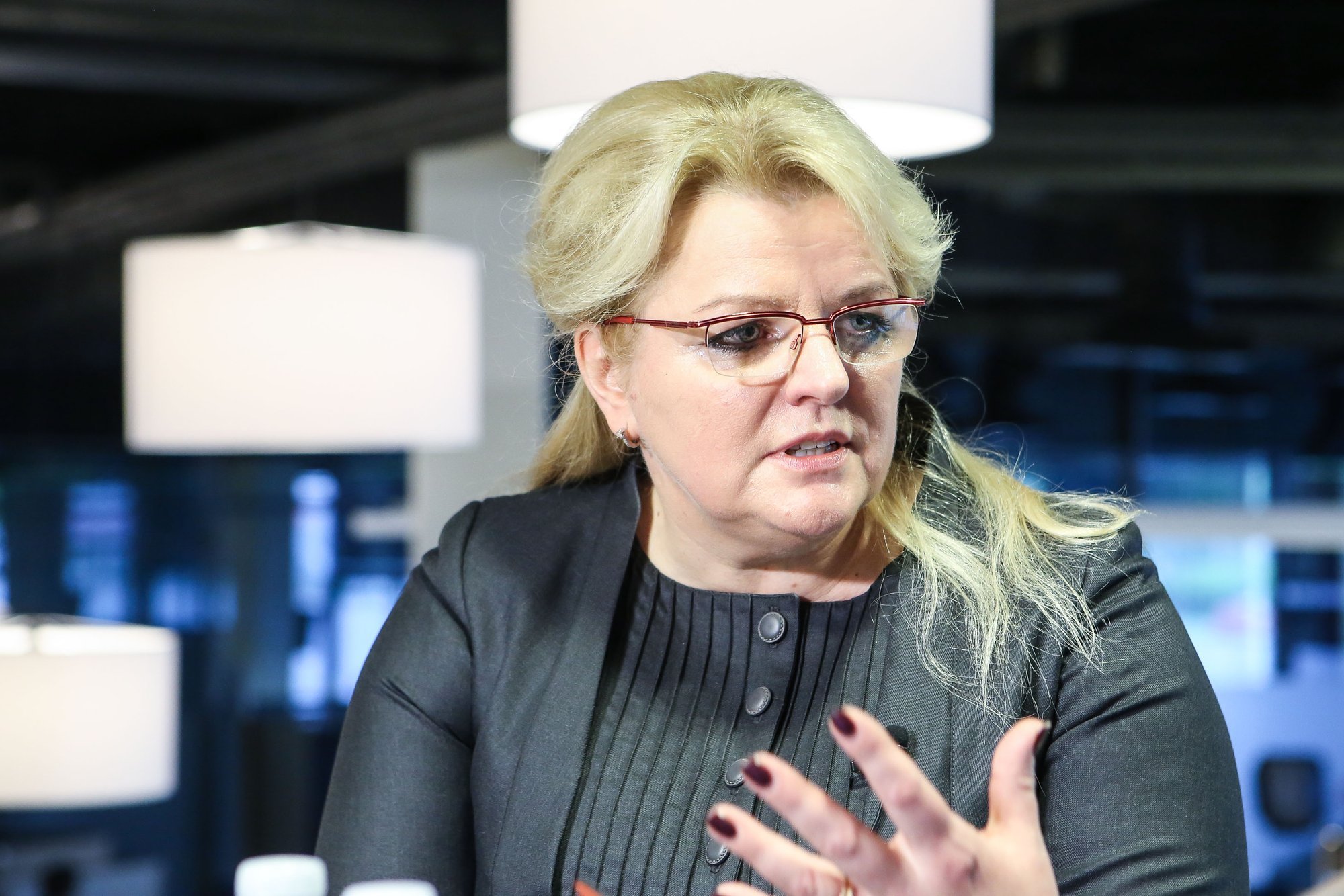 lithuanian-government-considers-raising-minimum-monthly-wage-to-eur-325