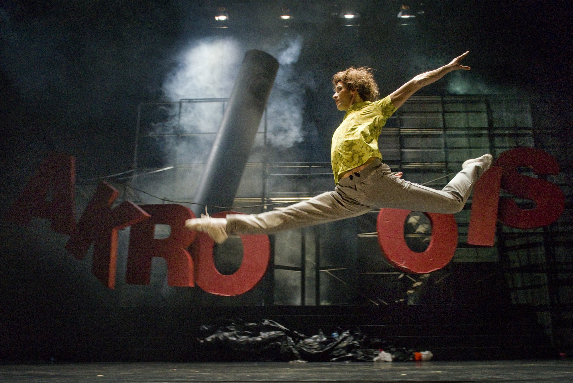 G. Varno spektaklis išpranašavo tragediją Rygoje - Delfi verslas