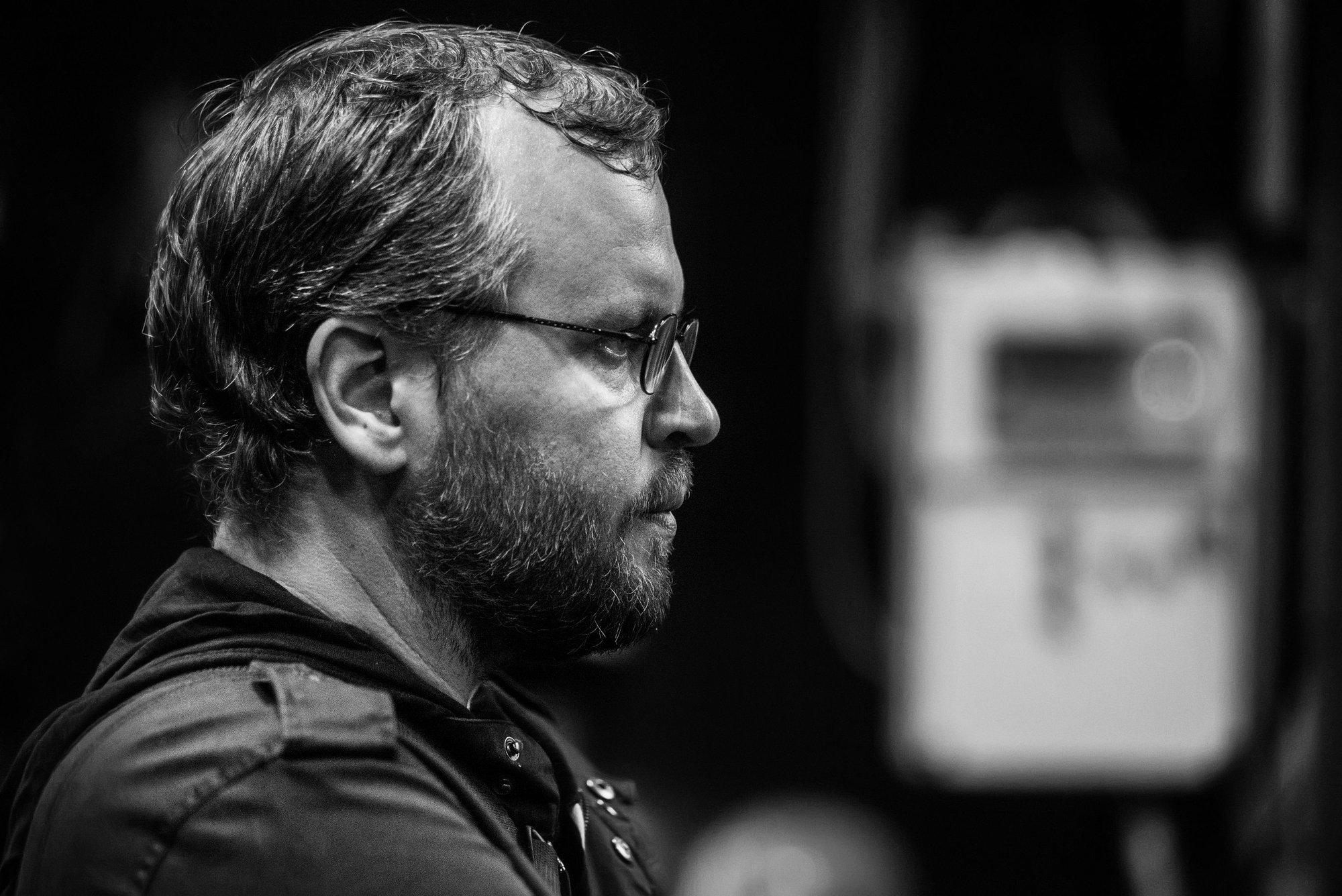 Scenograf Marius Nekrošius: absurd rozgrywający się za murami teatru ...