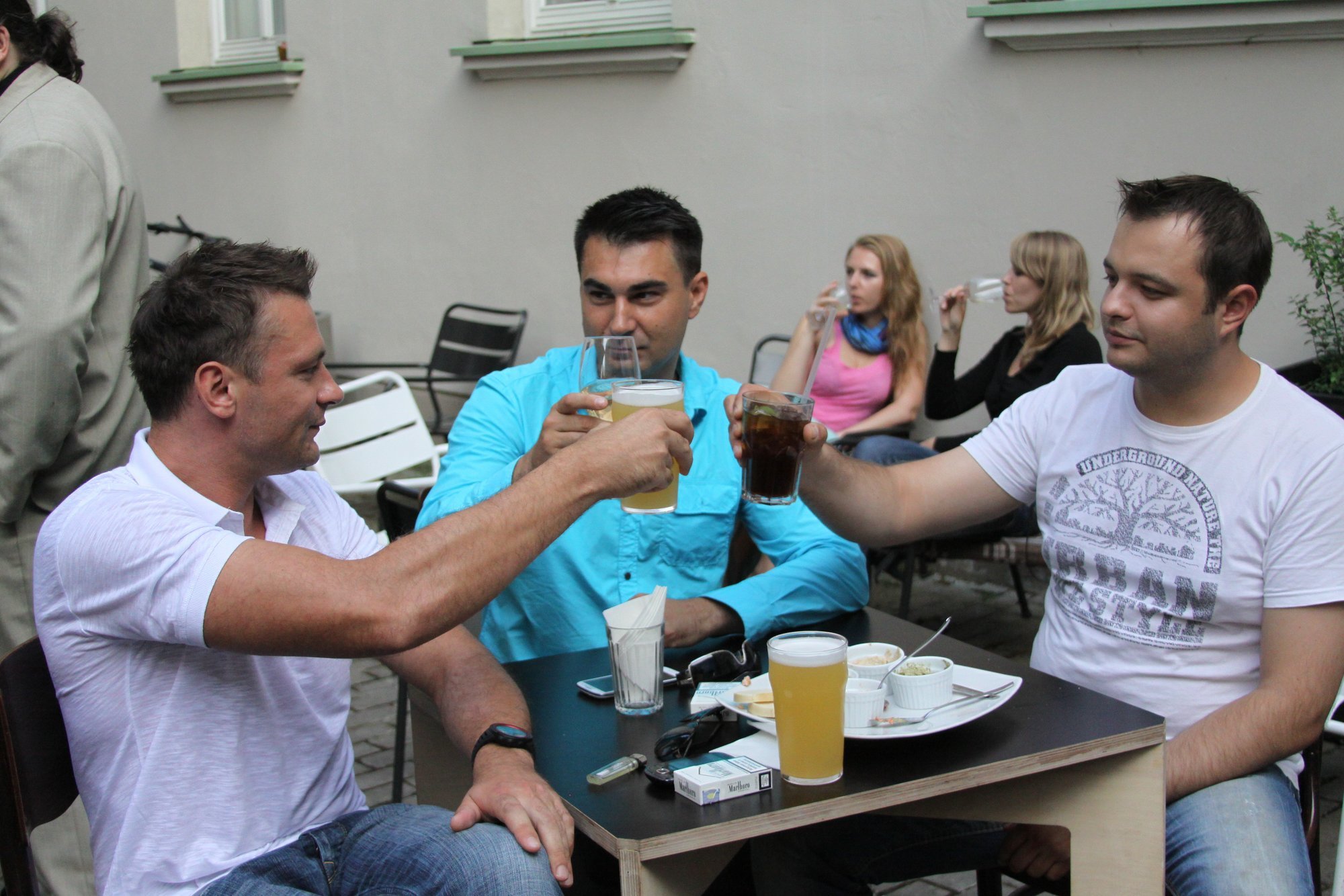 Lietuvos mačo Radvilas Bubelis pastebėtas leidžiantis laiką vyrų ...