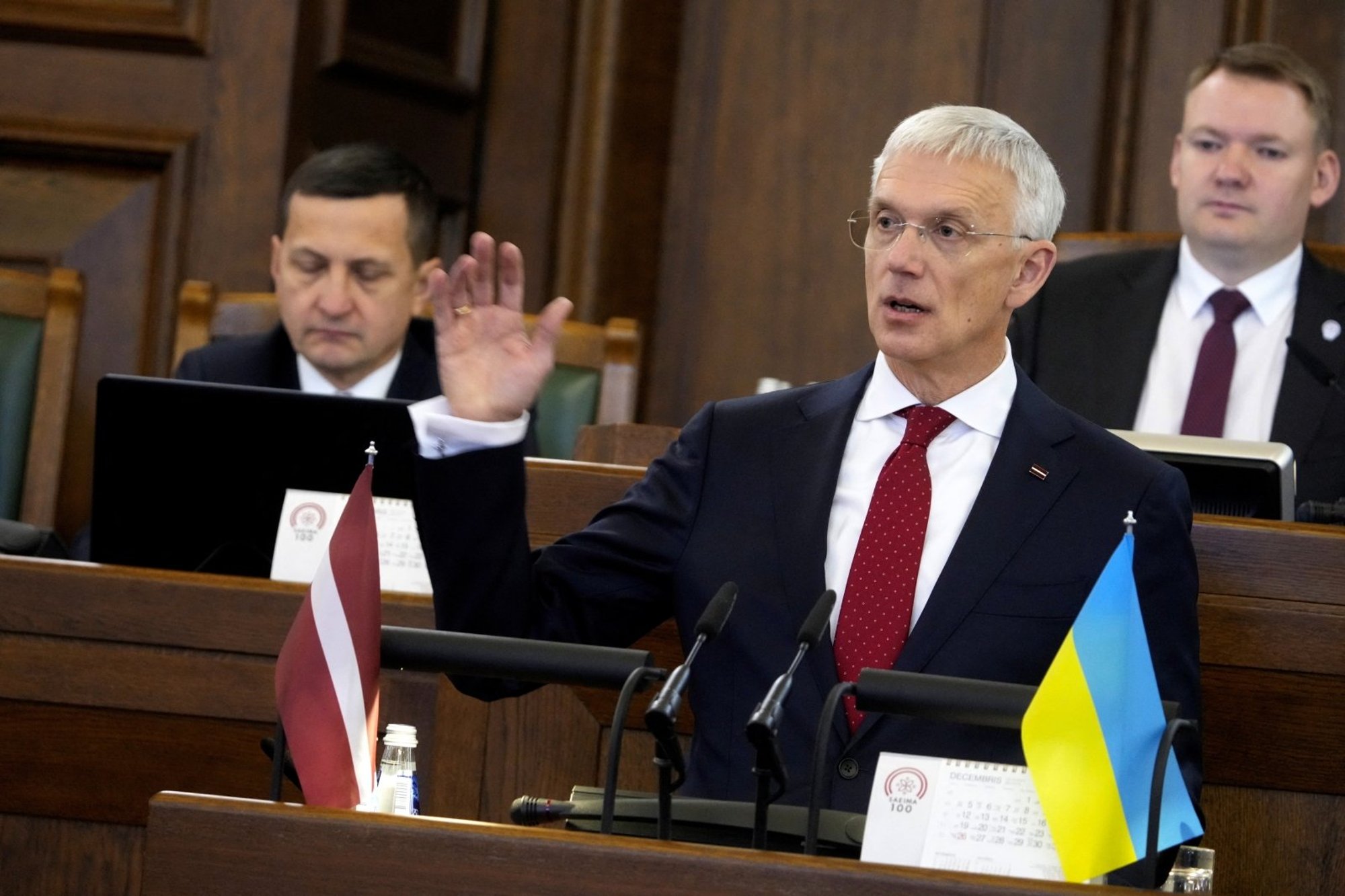 Trys Latvijos partijos pasirašė koalicijos susitarimą formuoti ...