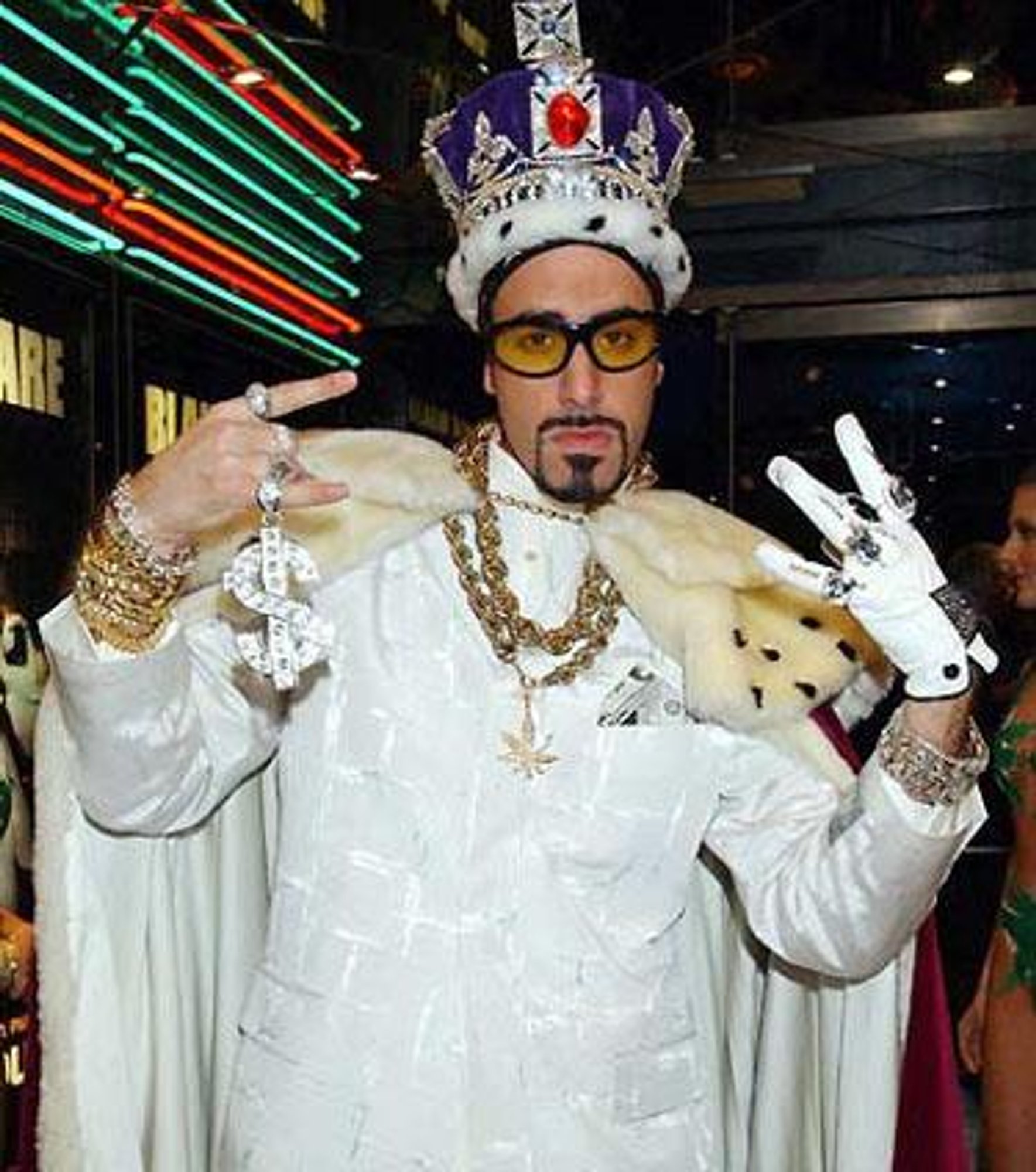 Atidėtos Ali G vestuvės - Delfi veidai