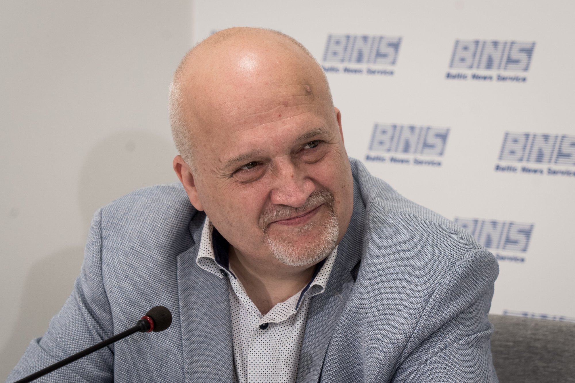 Gintaras Songaila. Mūšis dėl žiniasklaidos Seime - Delfi