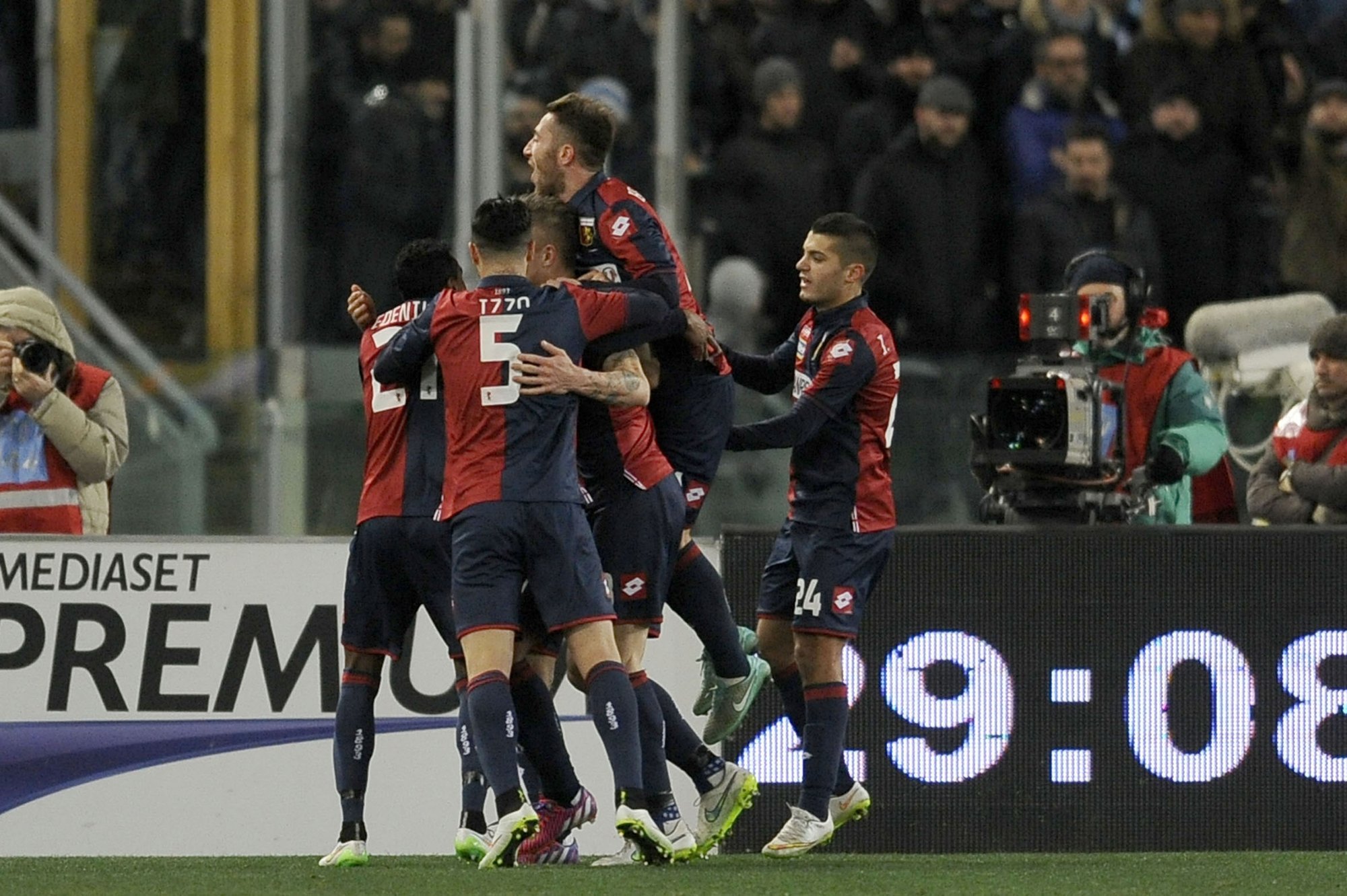 Italijos „Serie A“ lygoje „Lazio“ klubas pralaimėjo „Genoa“ ekipai ...