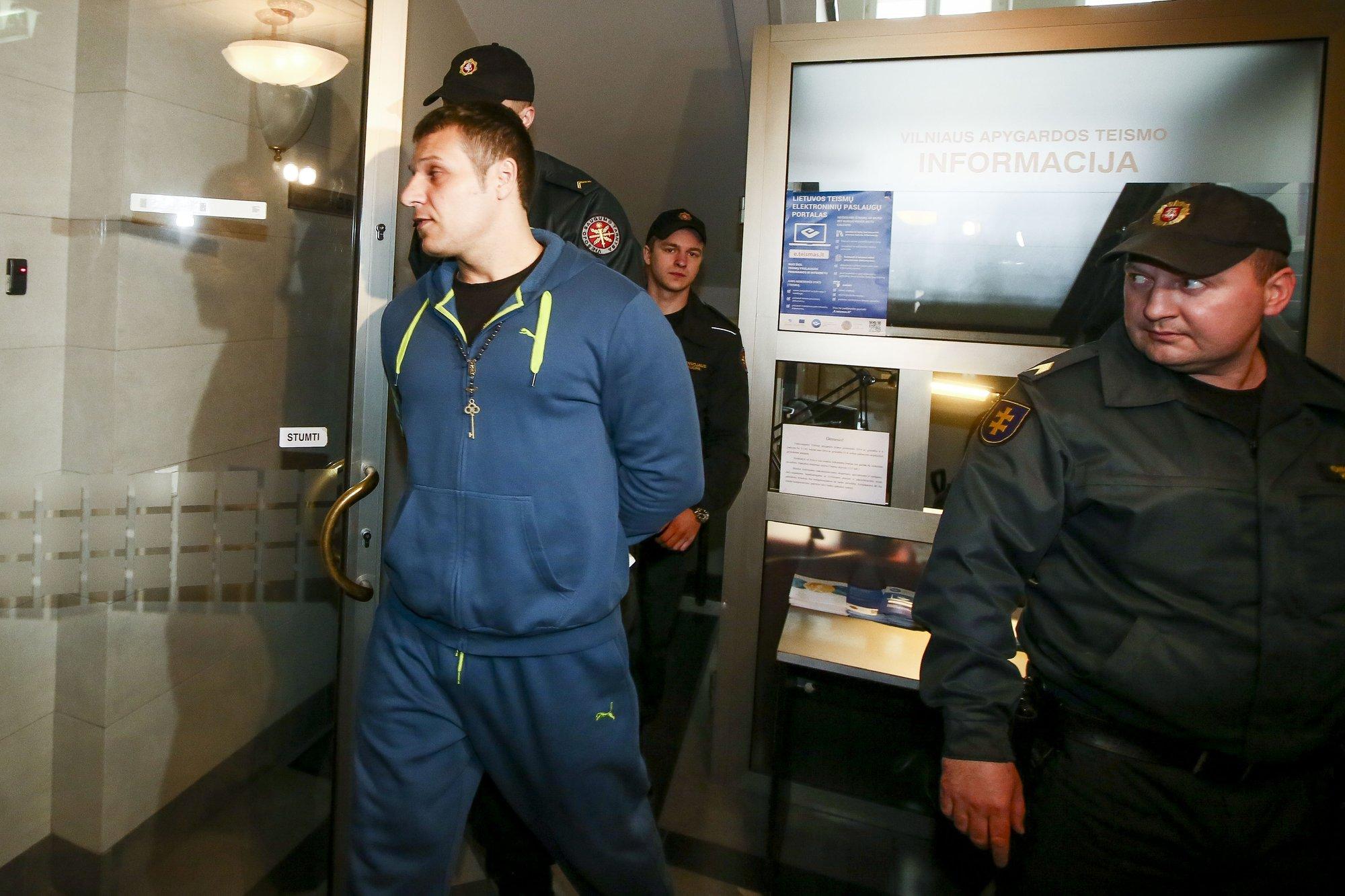 Teismas atmetė „Lapinų“ grupuotės vieno lyderių L. Lapinsko skundą, jis ...