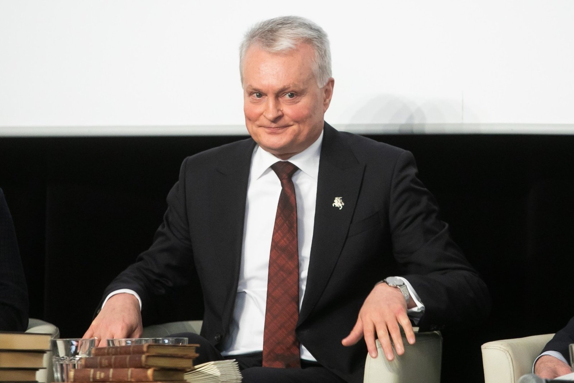 Nausėda apie knygą „Pranešėjas ir Prezidentas“: man atrodo, kad tai yra ...