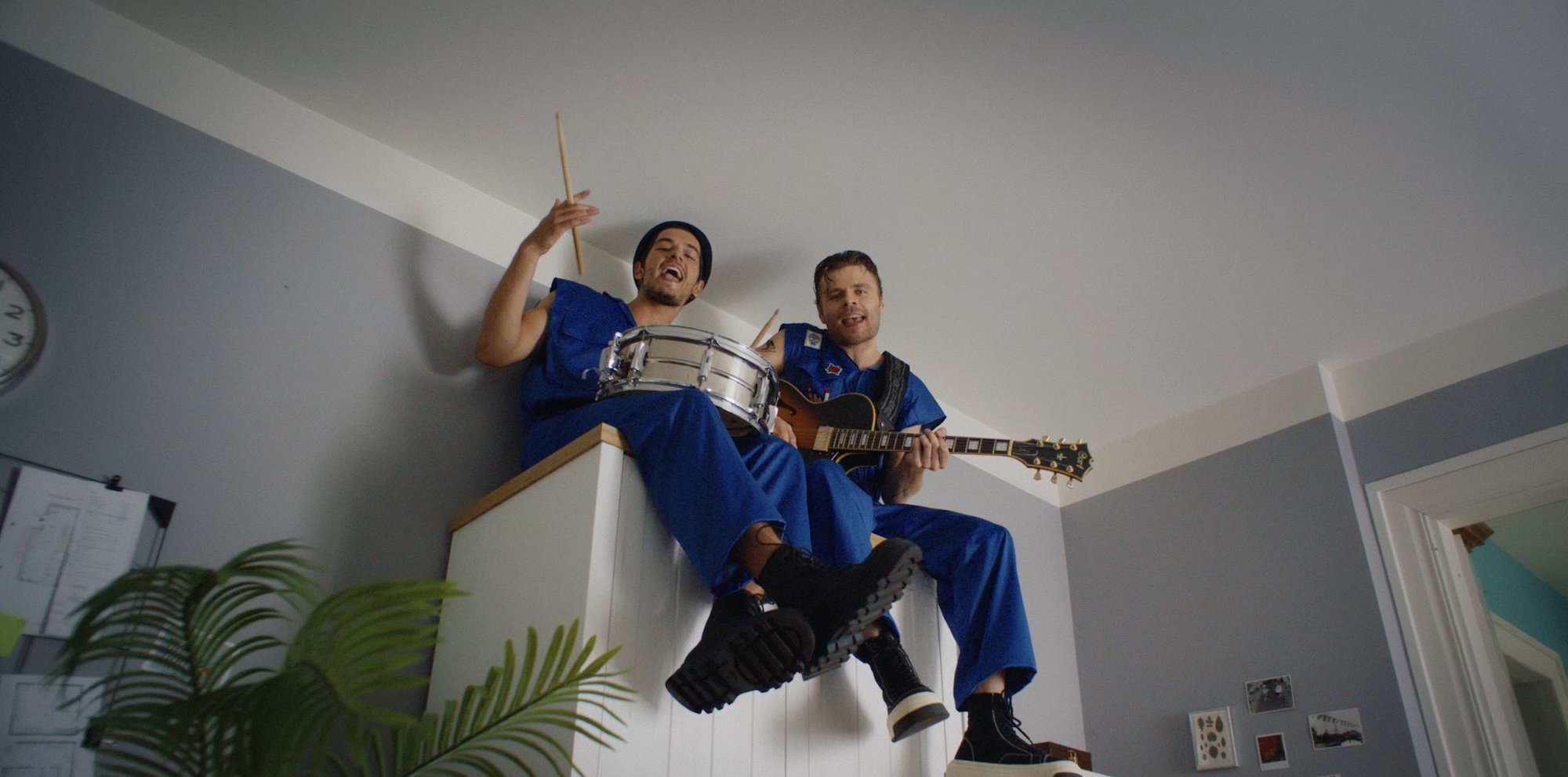 Startuoja nauja „Tele2“ reklamos kampanija – apie namų internetą ...