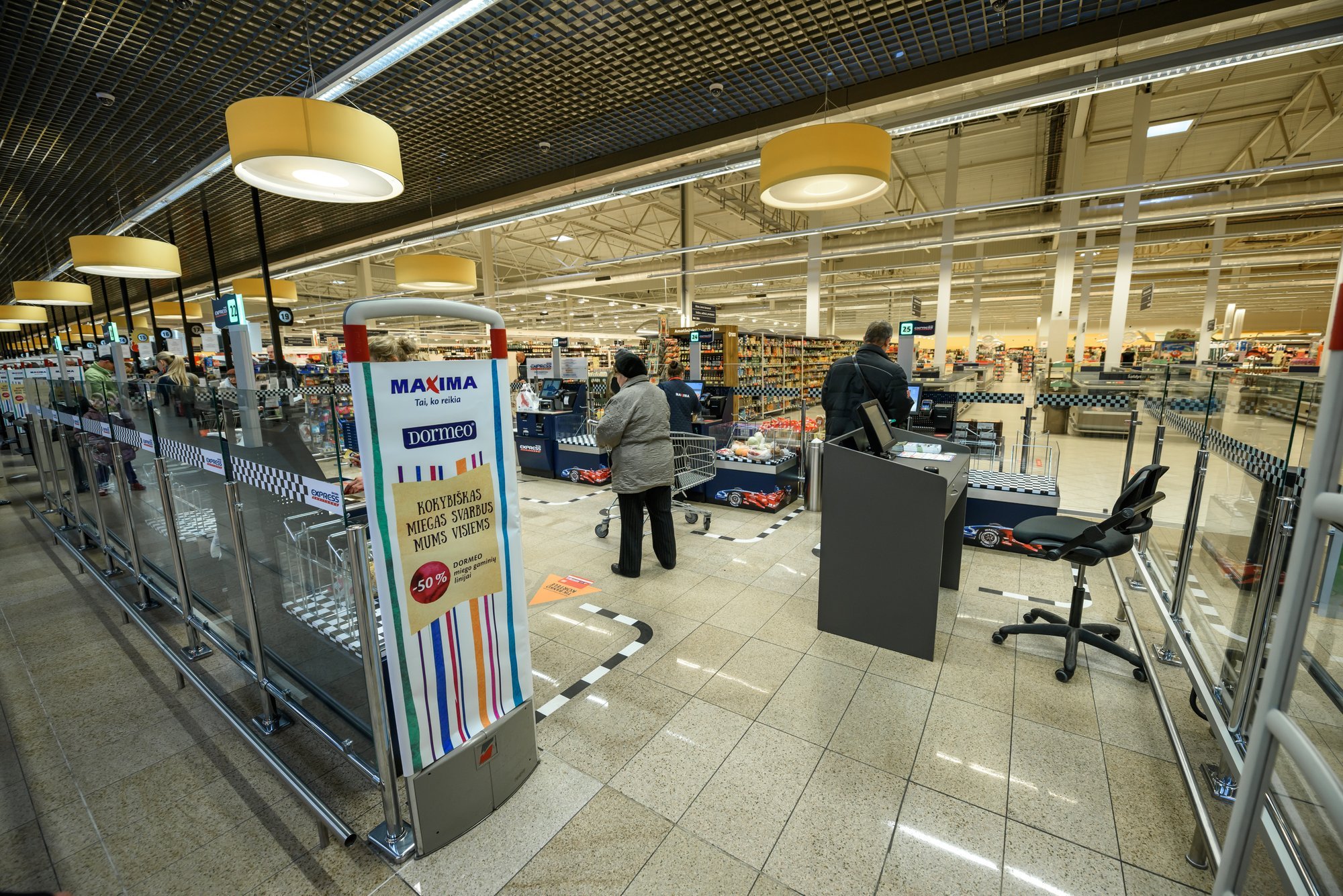 Pirmąjį šių metų ketvirtį - 0,8 proc. realusis BVP augimas - Delfi