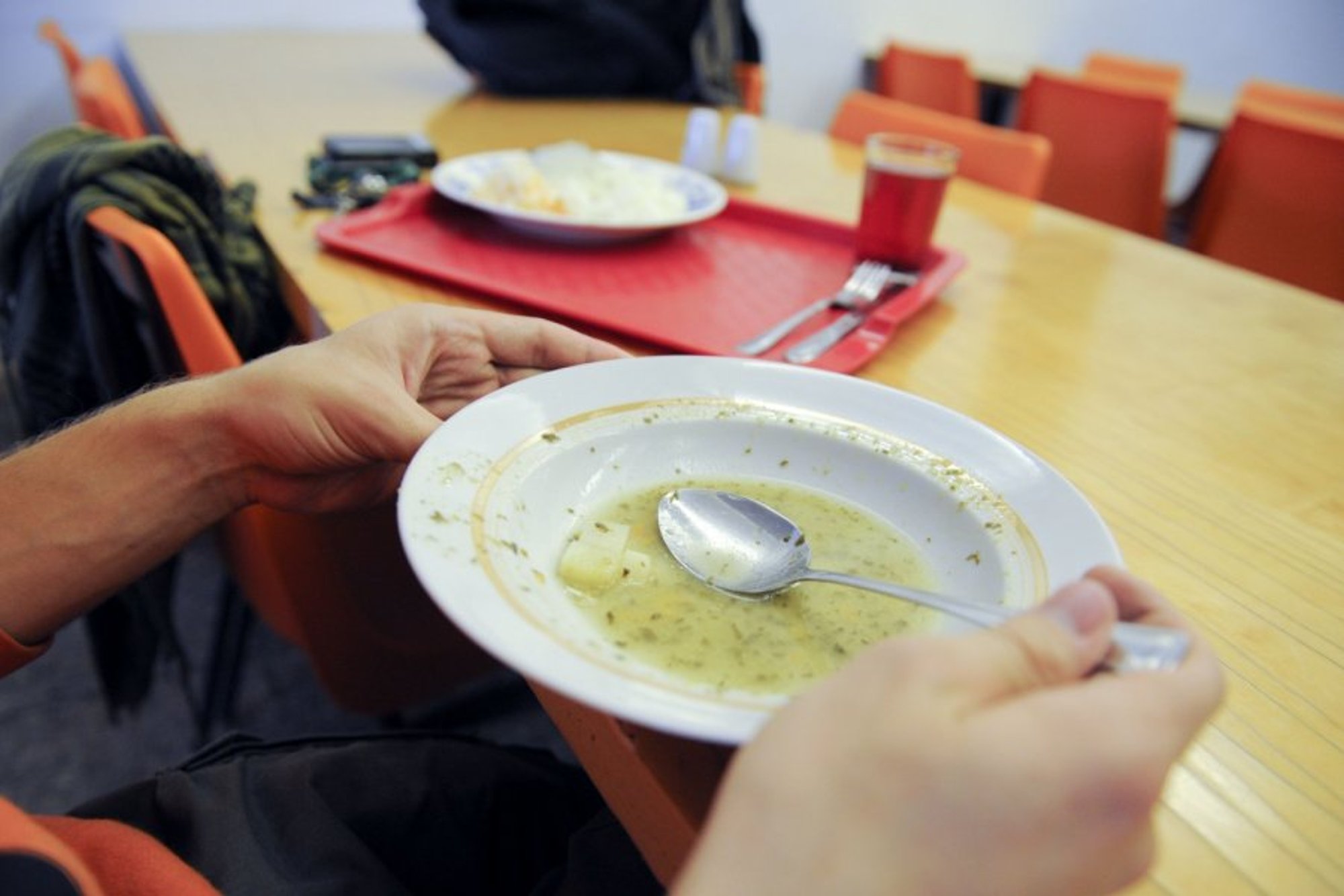 Maitinimas aukštosiose mokyklose - abejotina maisto sauga ir kokybė - Delfi