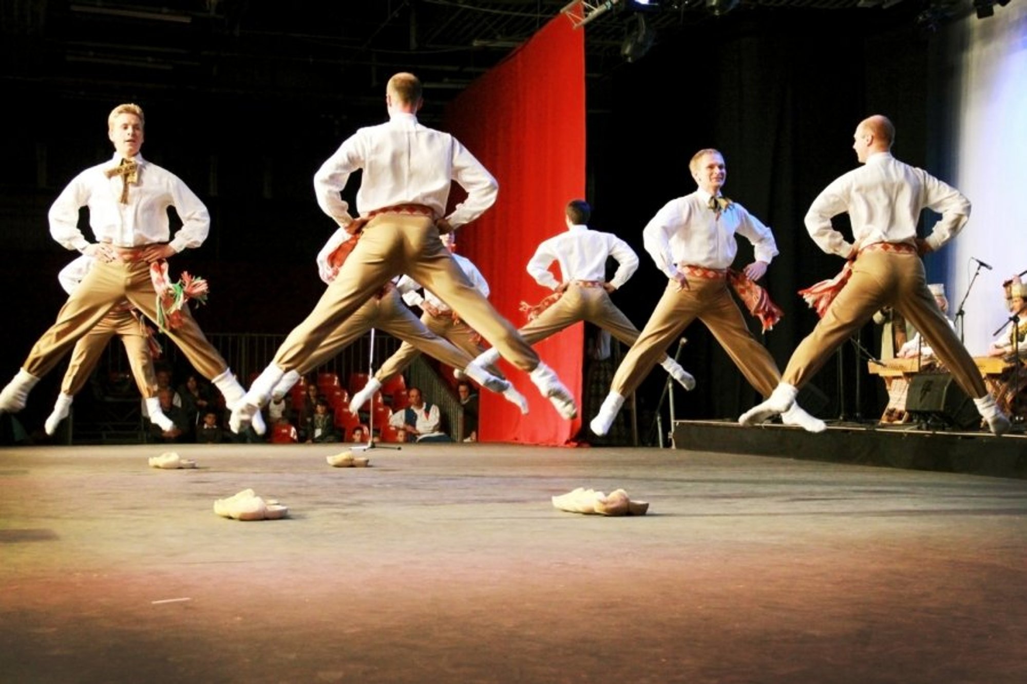 Baltarusijoje - ansamblio „Lietuva“ triumfas - Delfi kultūra