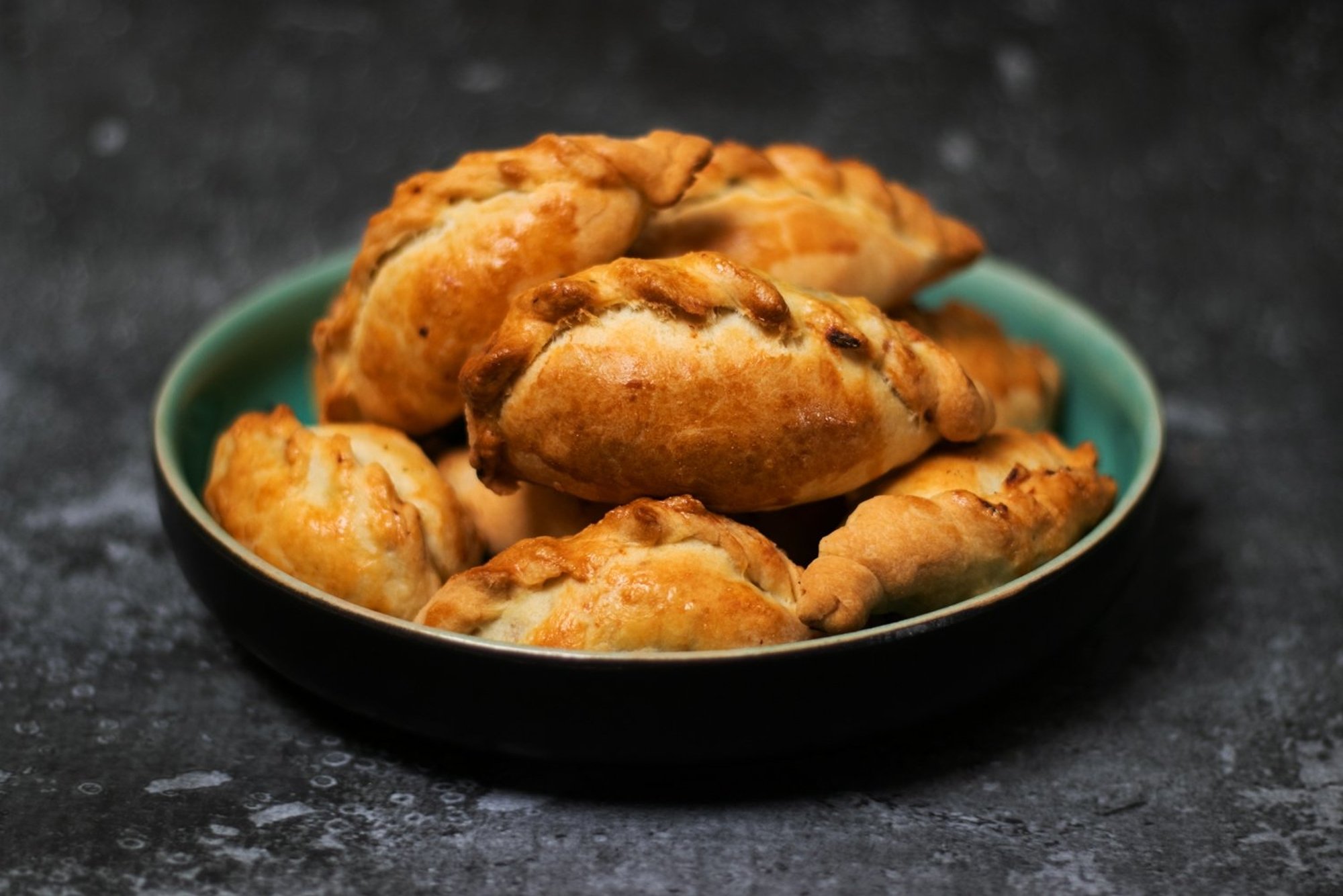 Mini kibinai, kuriuos paprastai ir lengvai pasigaminsite namuose - Delfi maistas