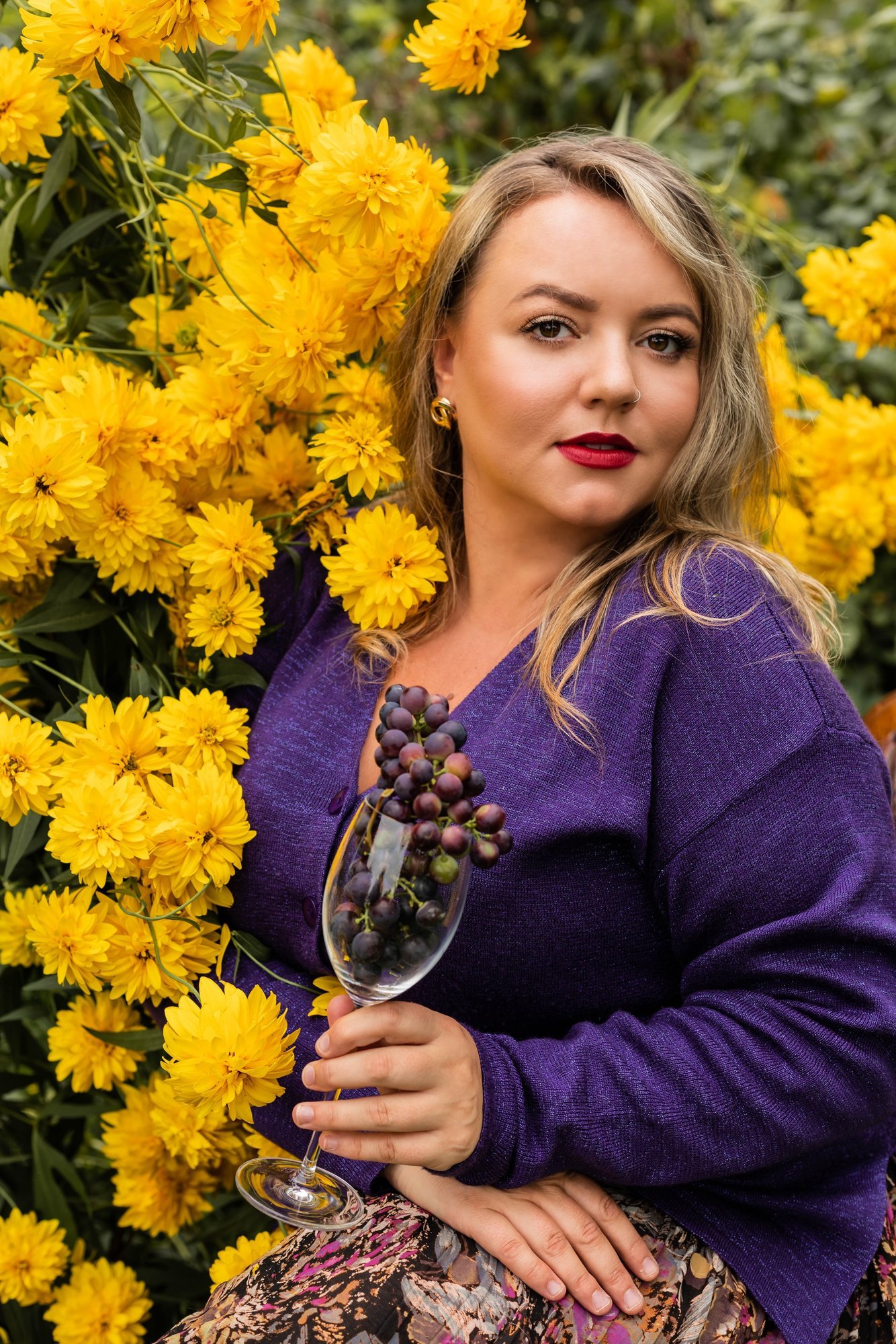 Raimonda Masiulytė-Ramchurn pristato dainą su grupe „Queens of Roses ...