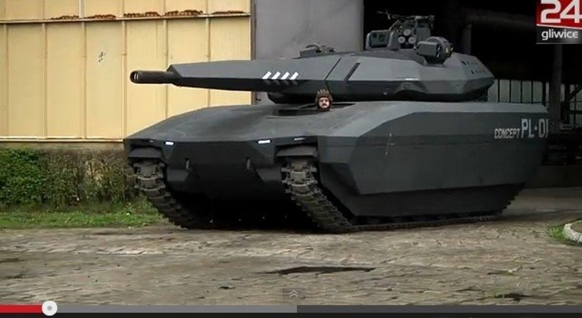 Naujas, lenkiškas... tankas - Delfi