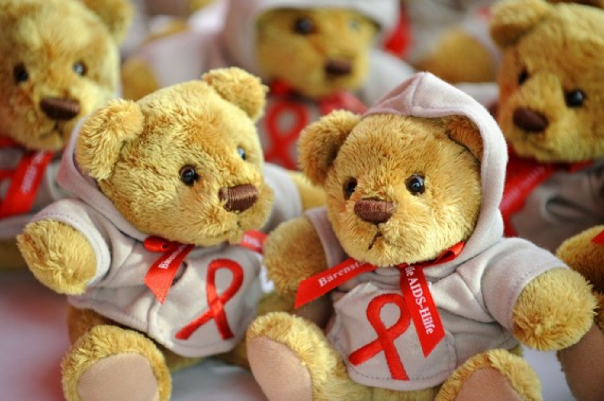 Lietuvoje bus minima mirusiųjų nuo AIDS diena - Delfi sveikata