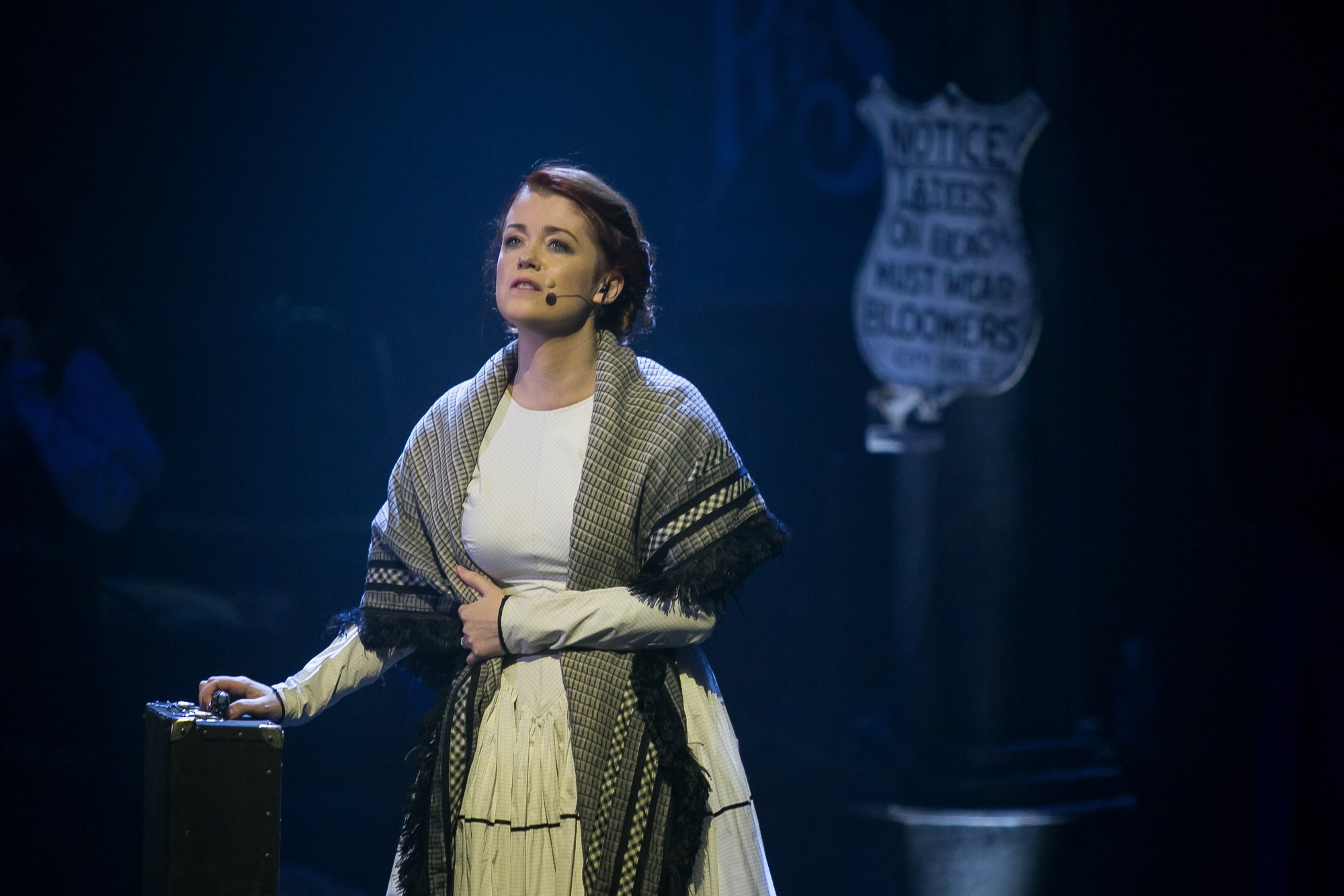 Erica Jennings surengė teatralizuotą koncertą: scenoje talkino daugybė ...