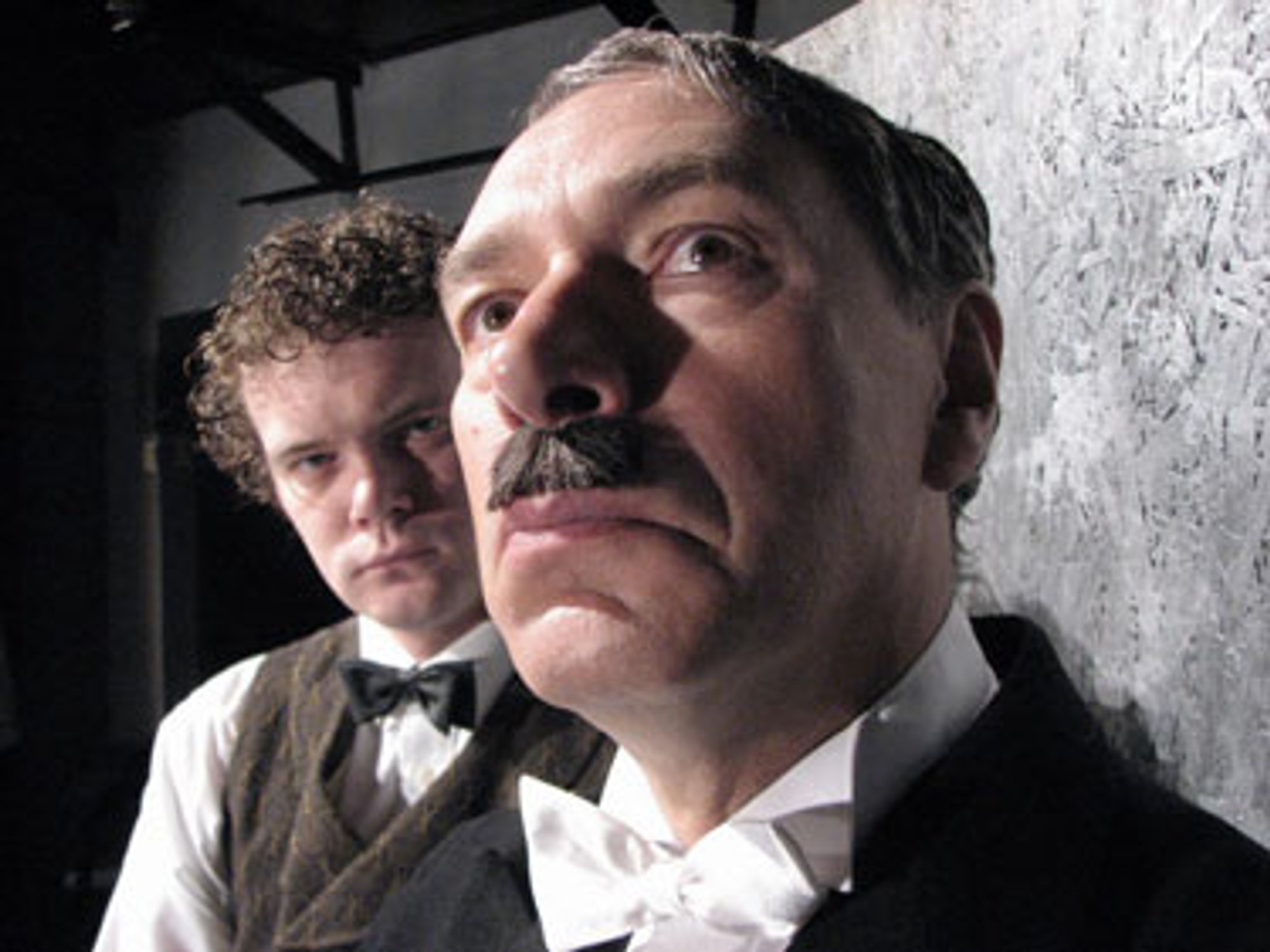 Spektaklis „Hitleris ir Hitleris“ - stiprių nervų žmonėms - Delfi kultūra