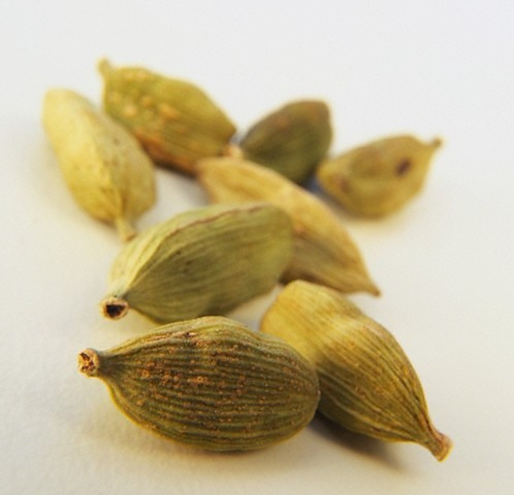 Ar žinai... Kardamonas gydo peršalimą - Delfi