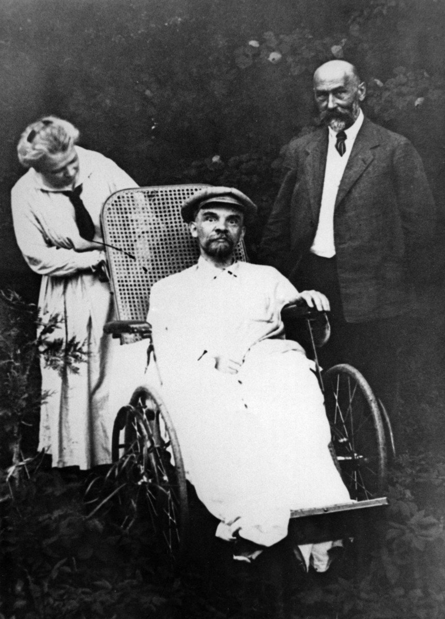 Stalino pažadas nunuodyti Leniną - Delfi