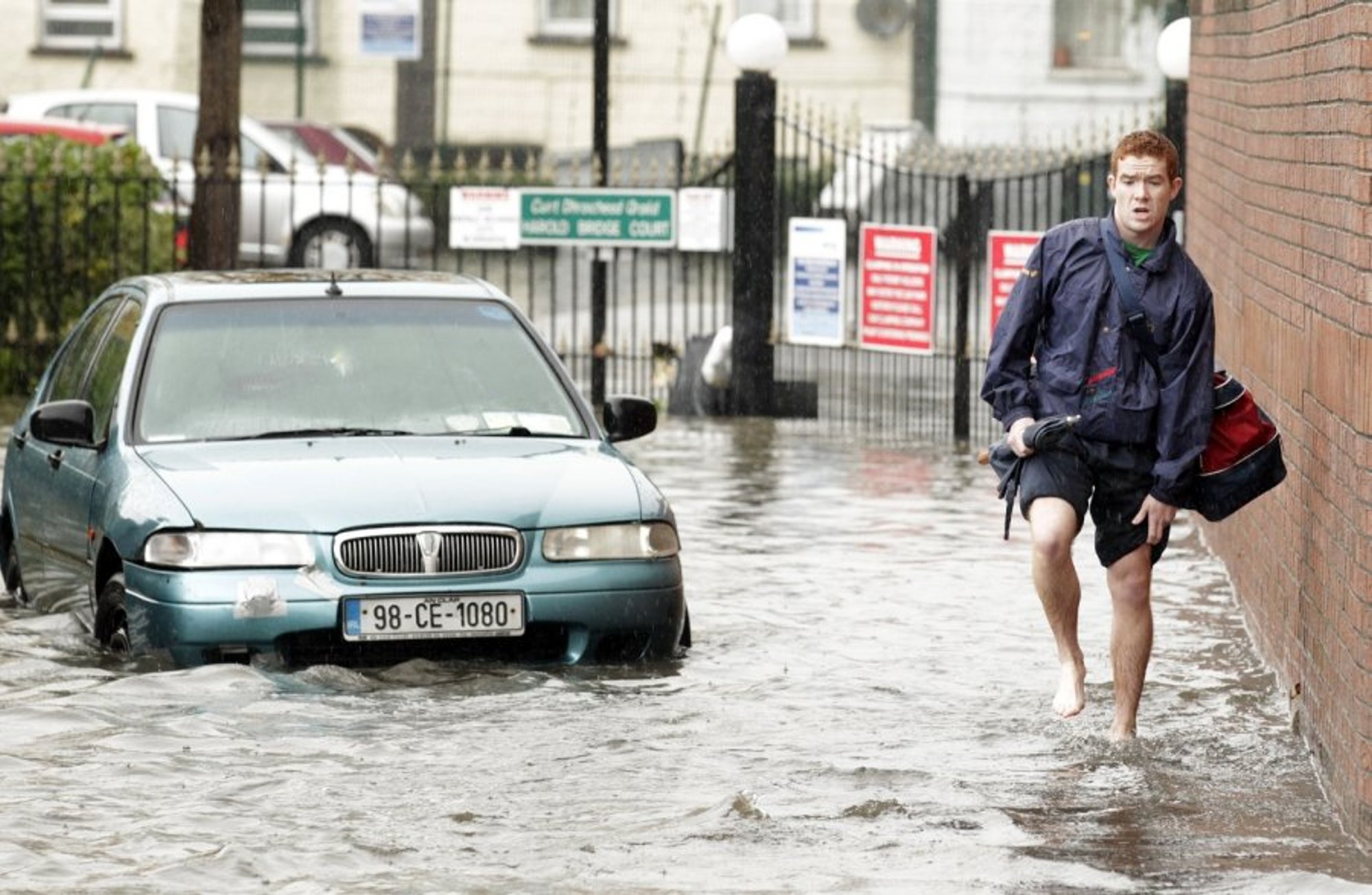 Dubline potvynis – stichija pasiglemžė dviejų žmonių gyvybes - Delfi
