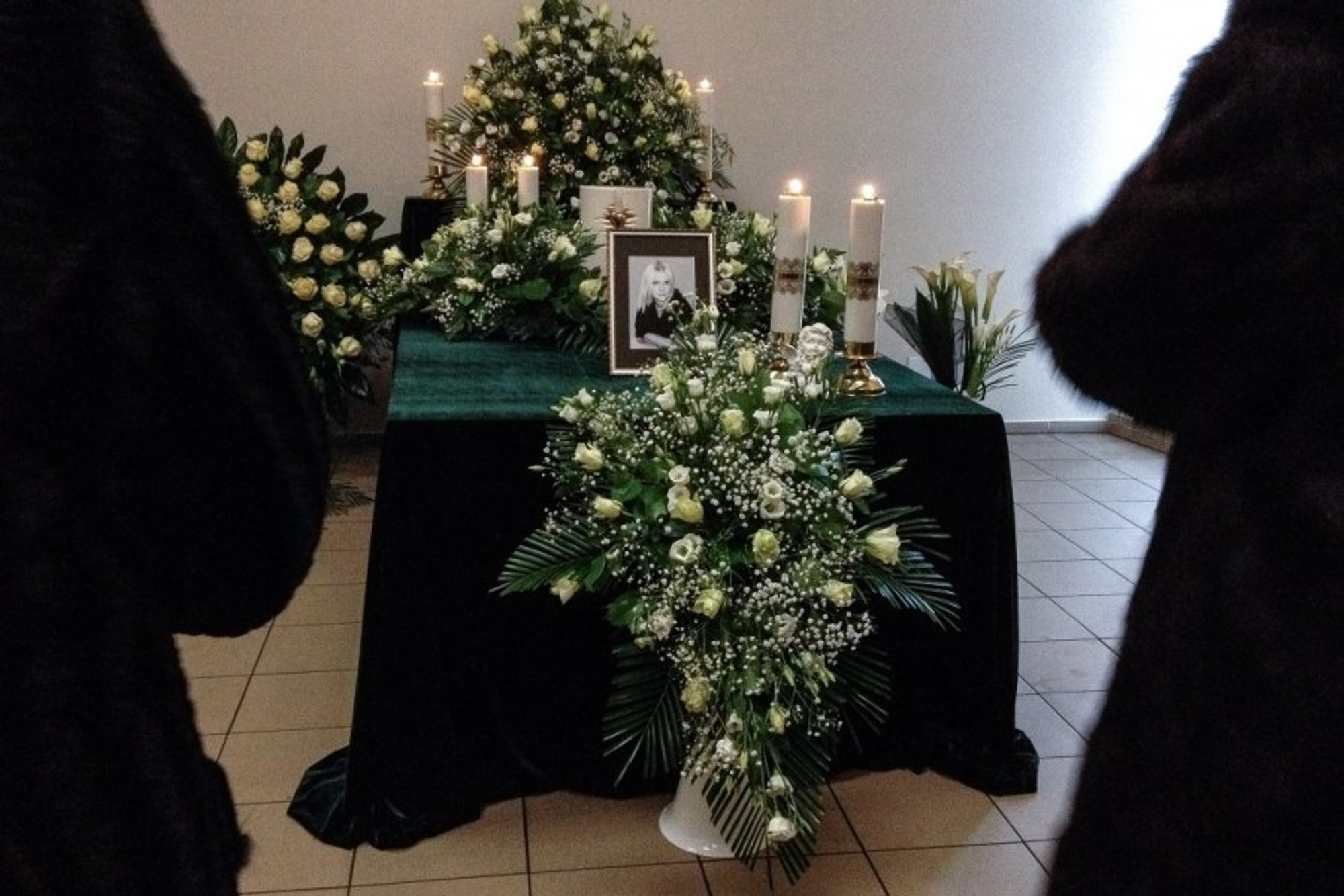 Kaune atsisveikina su nužudyta „TV Pagalbos“ žurnaliste V. Stankute ...