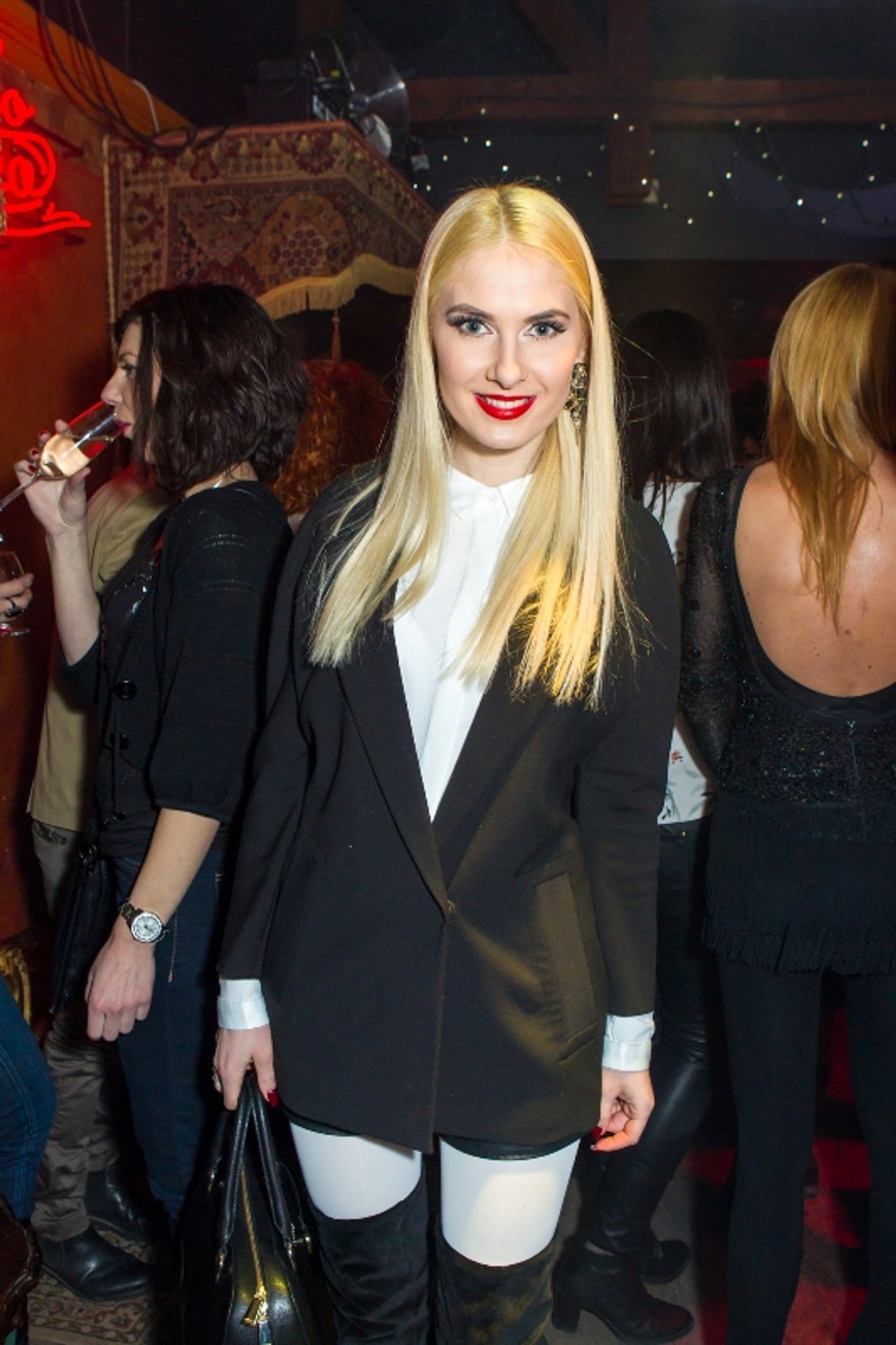 K. Ivanova tapo trumpaplauke - Delfi veidai