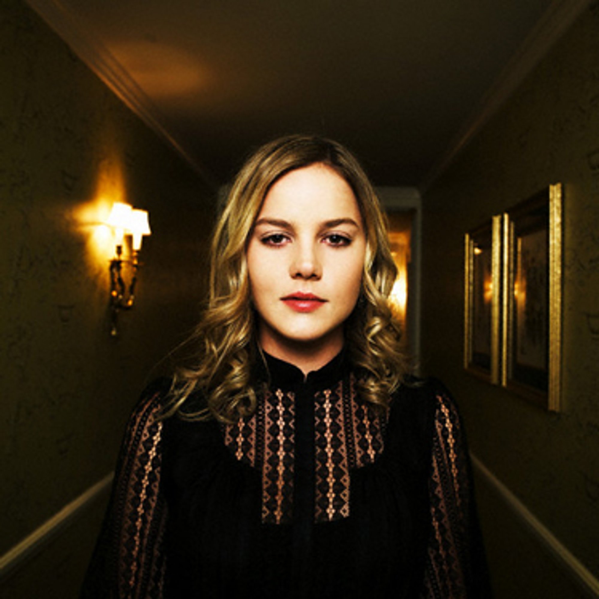 Nauja Dž.Bondo mergina turėtų tapti australė A.Cornish - Delfi veidai