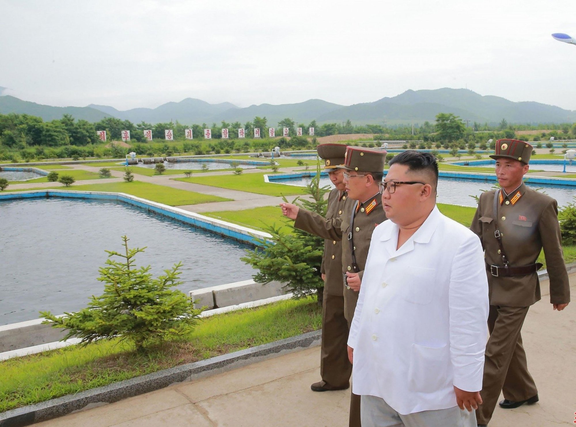 Seulas tiria įmones, įtariamas anglies iš Šiaurės Korėjos importu - Delfi